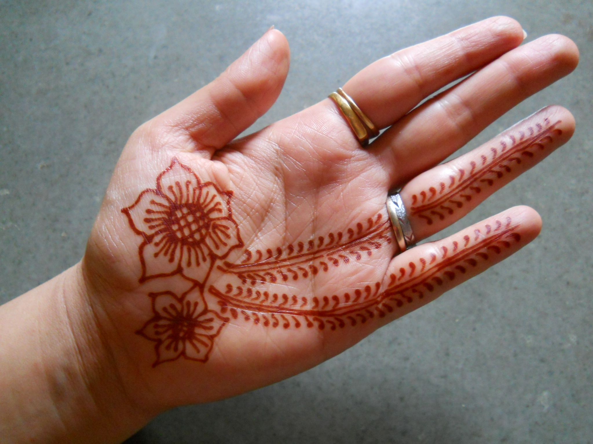 How to Do Henna Design for Beginners : 4 Steps - Instructables