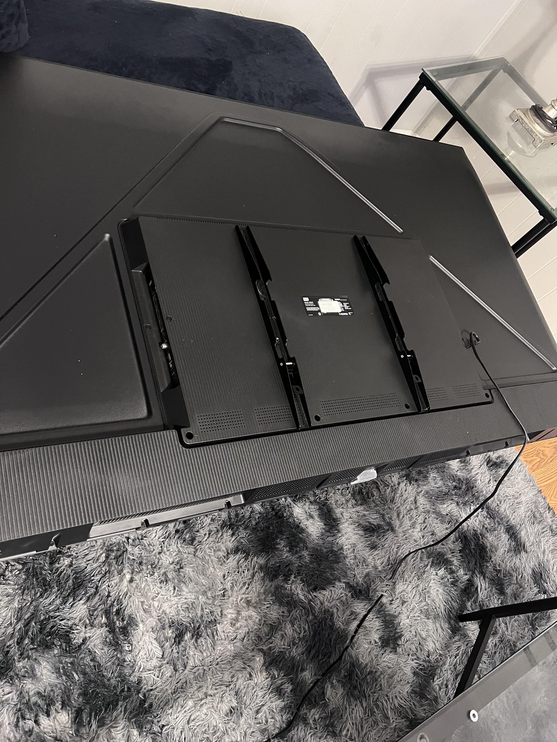 How to Mount a TV : 6 Steps (with Pictures) - Instructables
