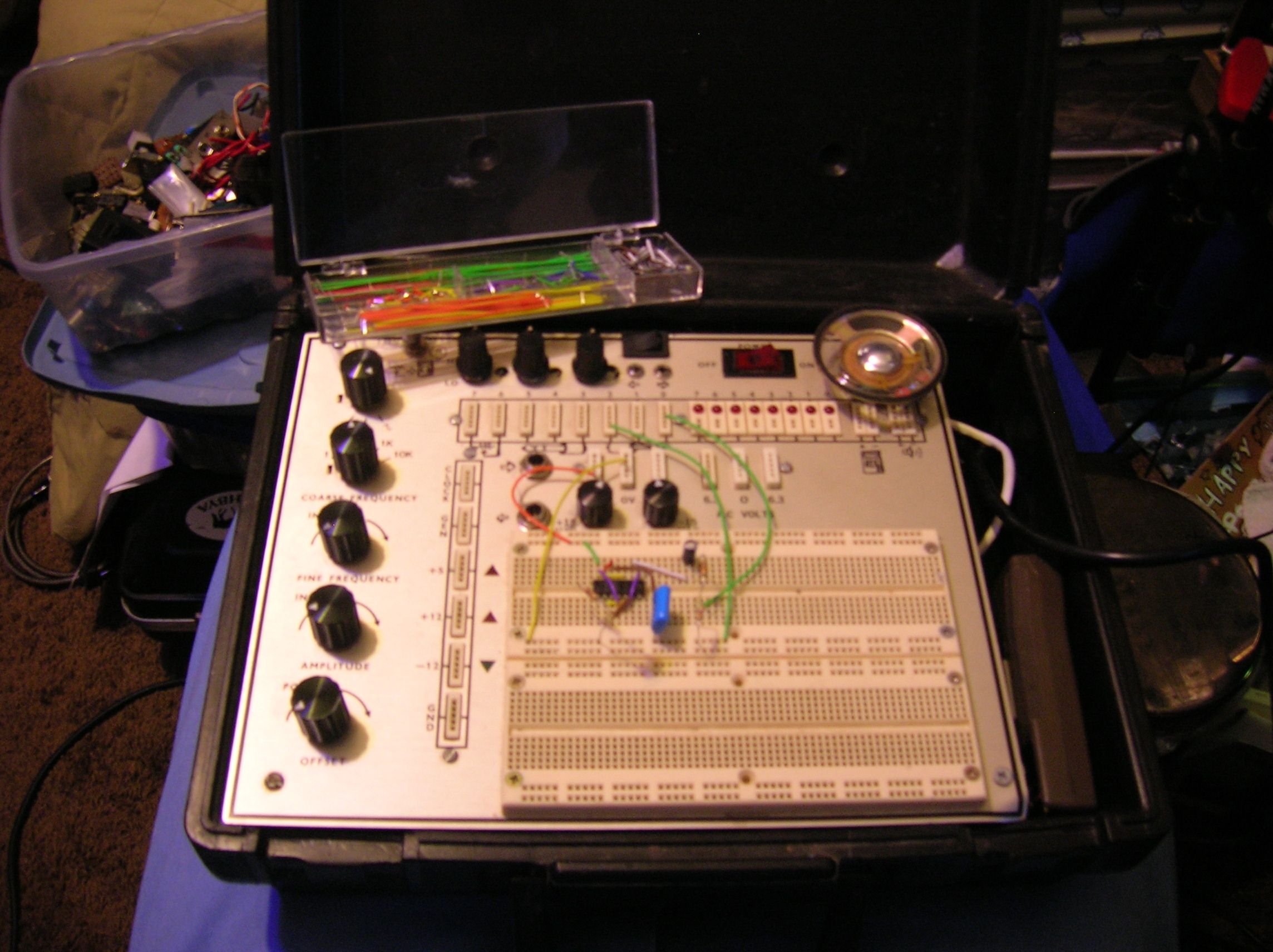 Joystick-Synth Based on the Atari Punk Console : 4 Steps - Instructables