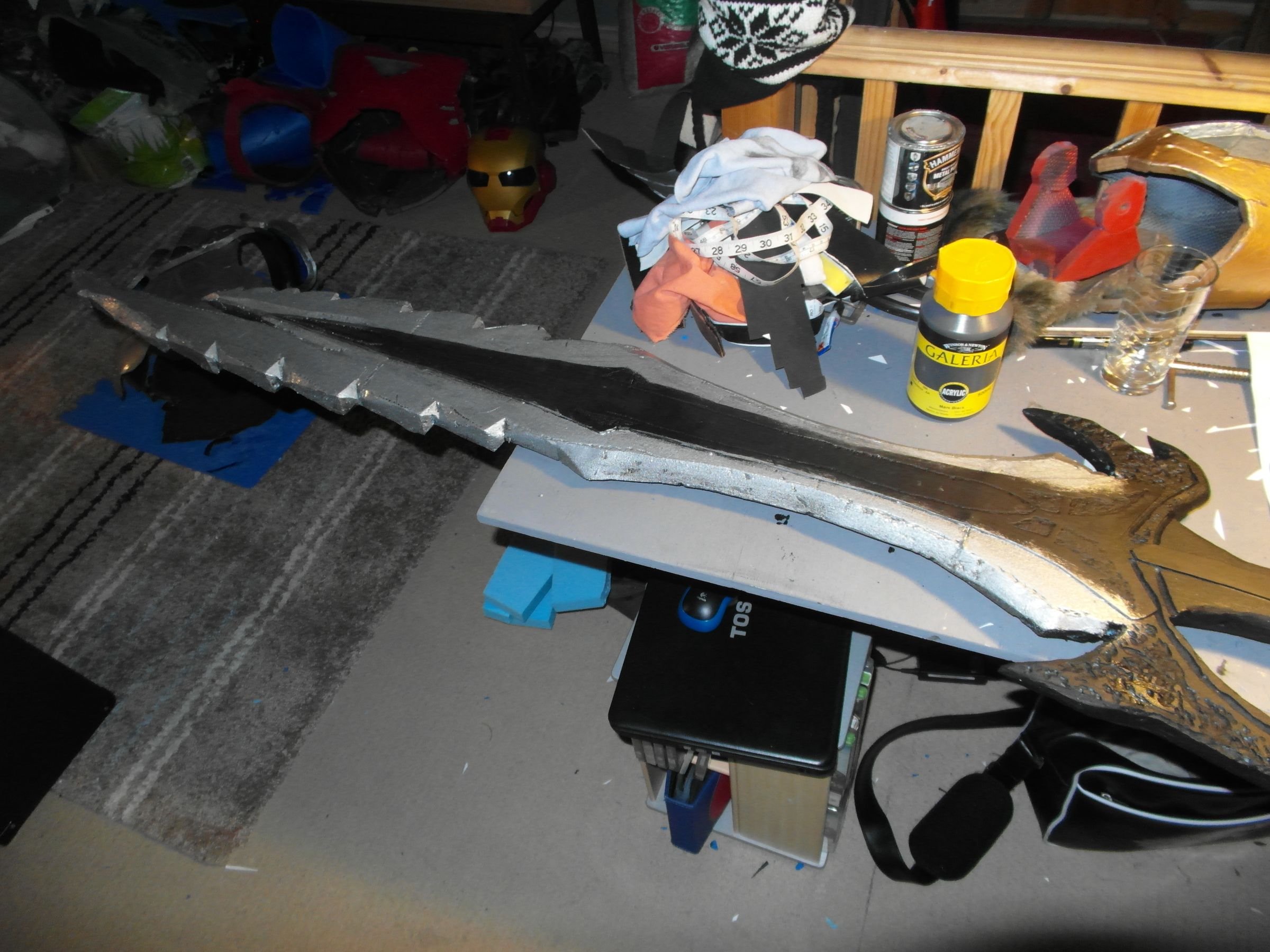 6ft Long Skyrim: Daedric Great Sword. : 4 Steps - Instructables