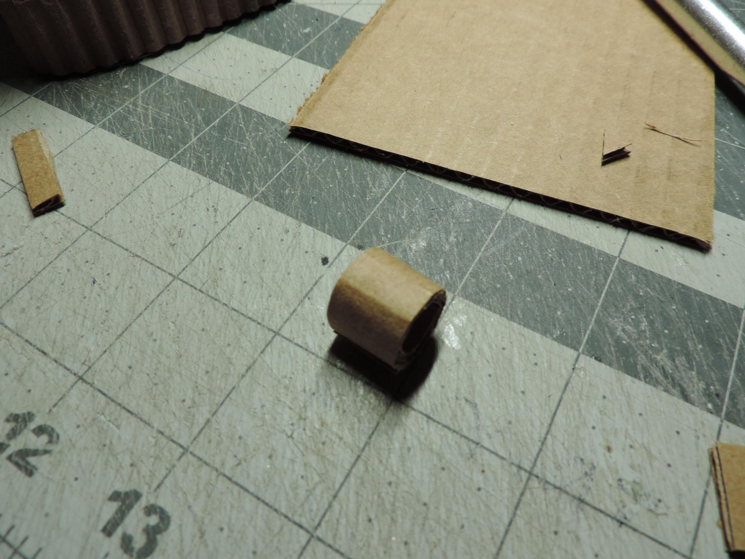 The ULTIMATE Cardboard Model Mark IV Tank With Army Men Figurines : 9 ...