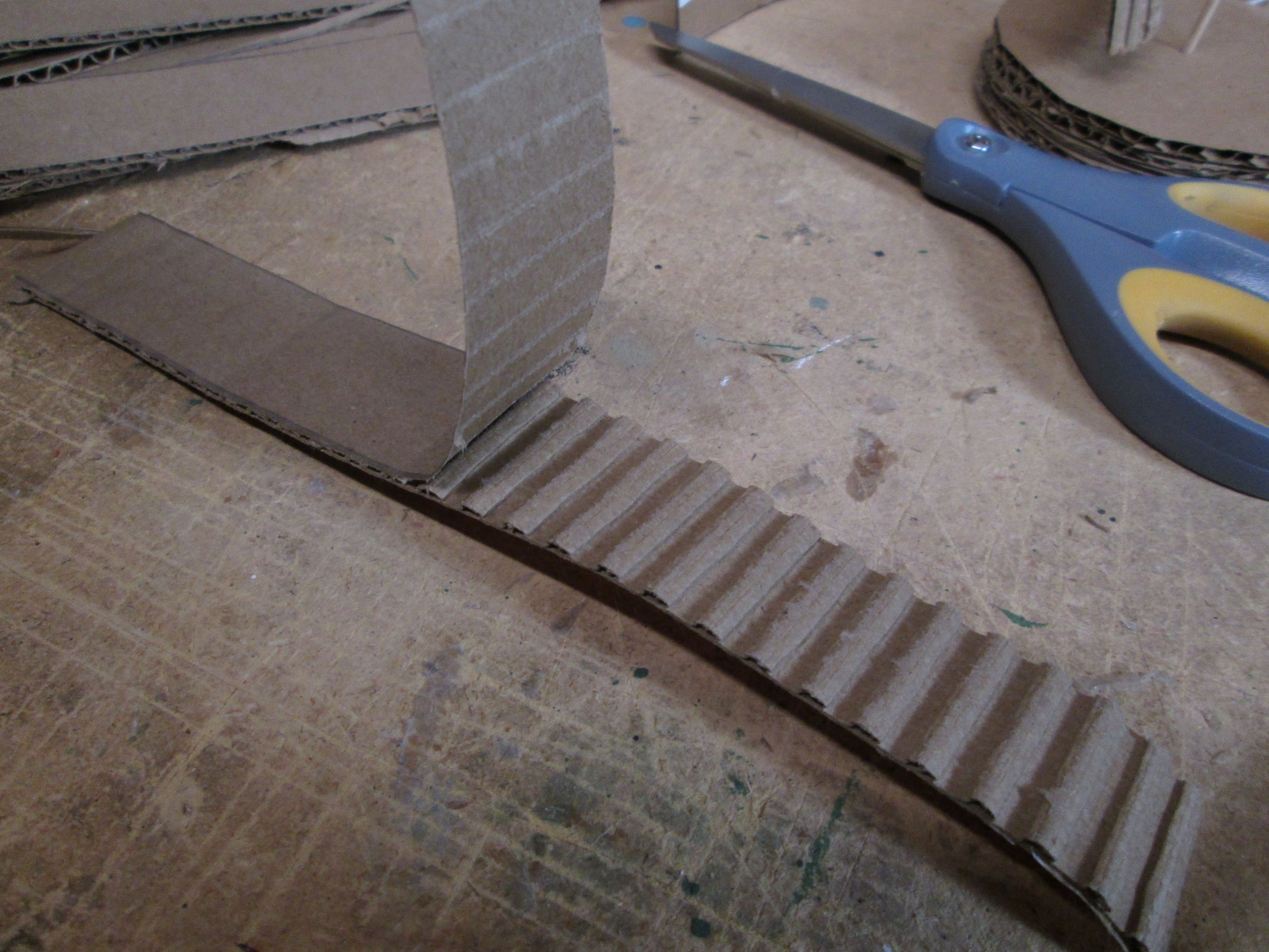 Cardboard Armored Car : 12 Steps - Instructables