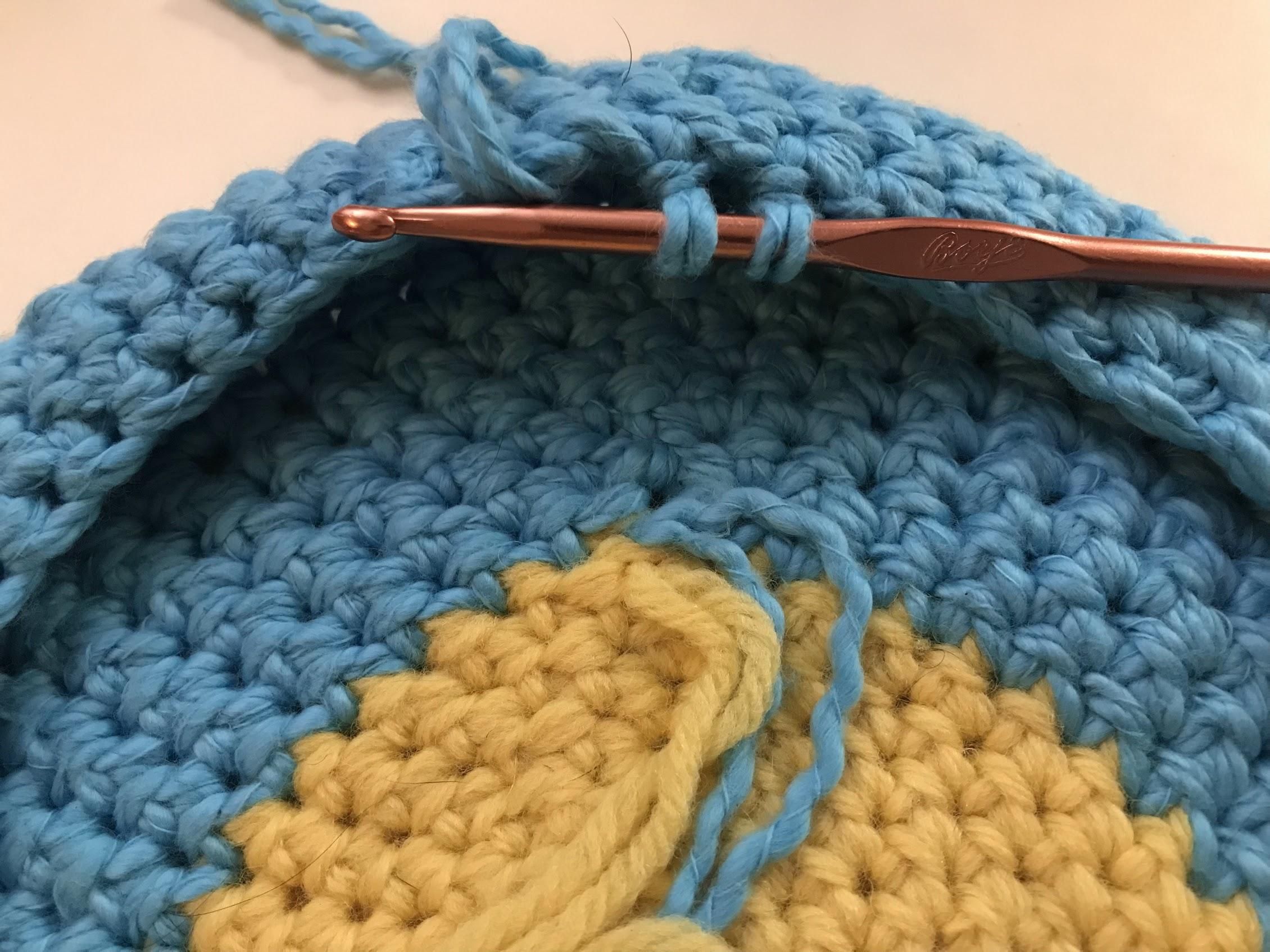 Ukrainian Crochet Flying Disc Dog Toy : 4 Steps - Instructables