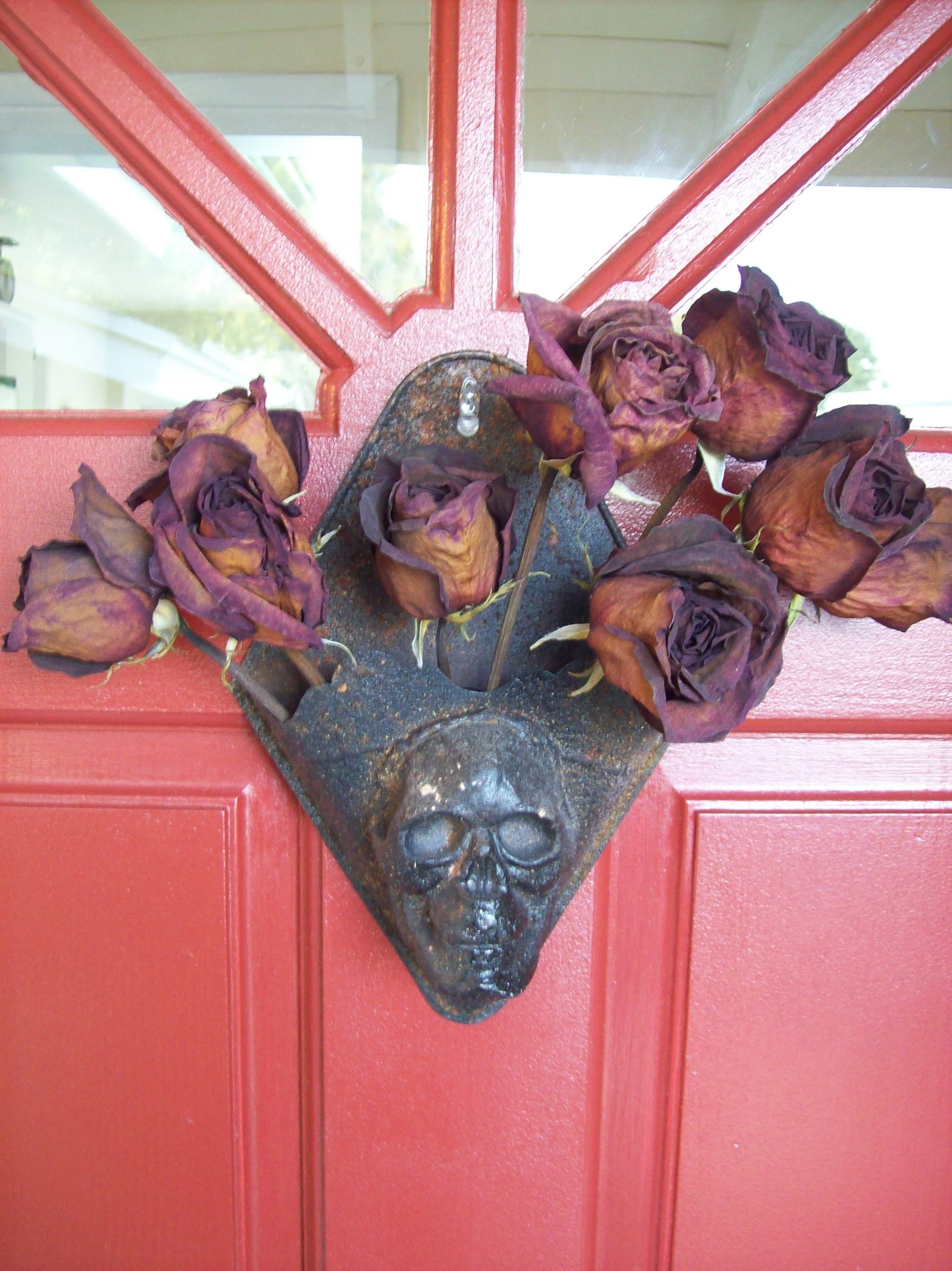 Halloween Door Hang/Wall Vase : 3 Steps - Instructables