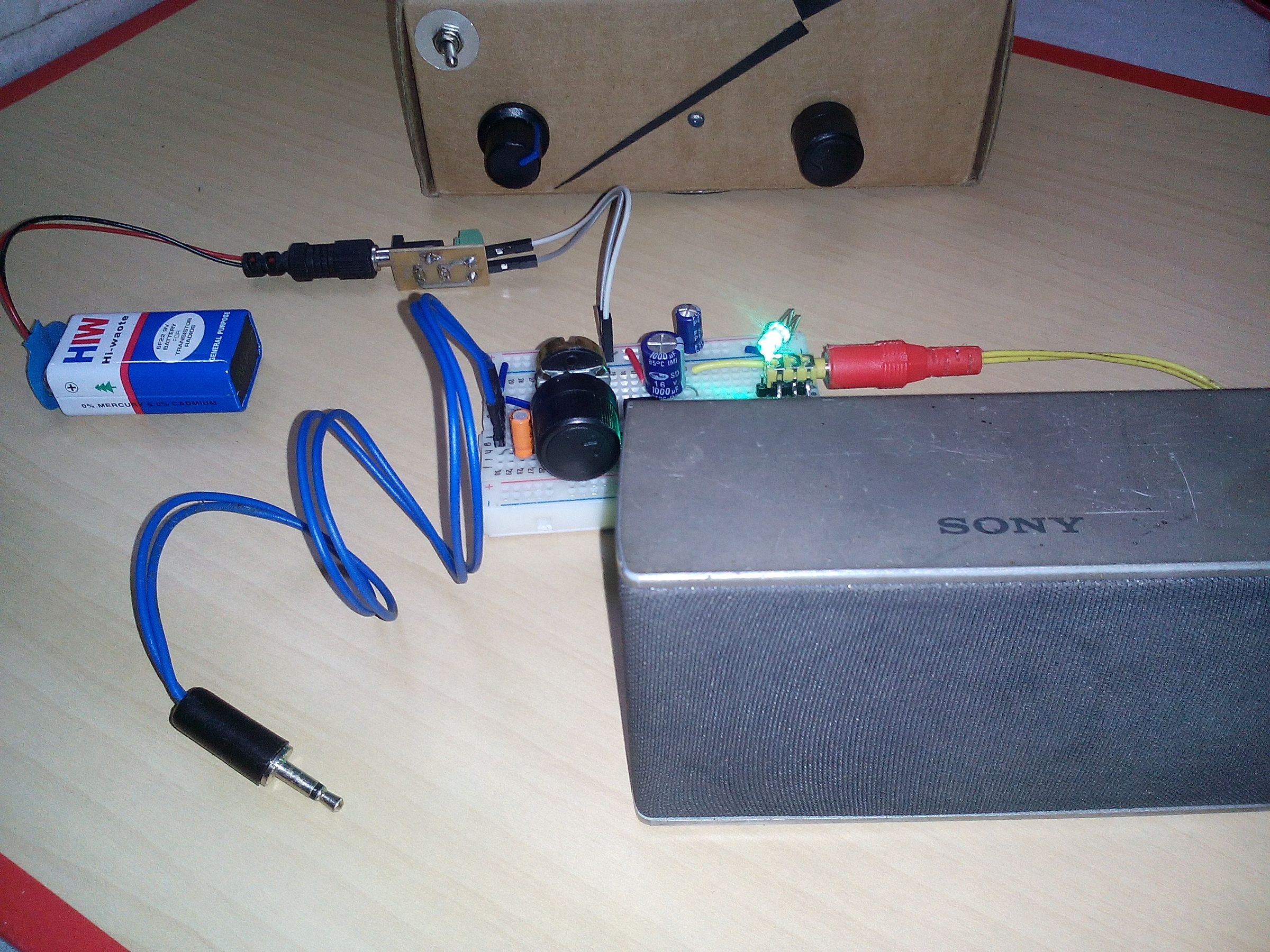 Simple LM386 Powered Audio Amplifier Breadboard Version : 7 Steps (with ...