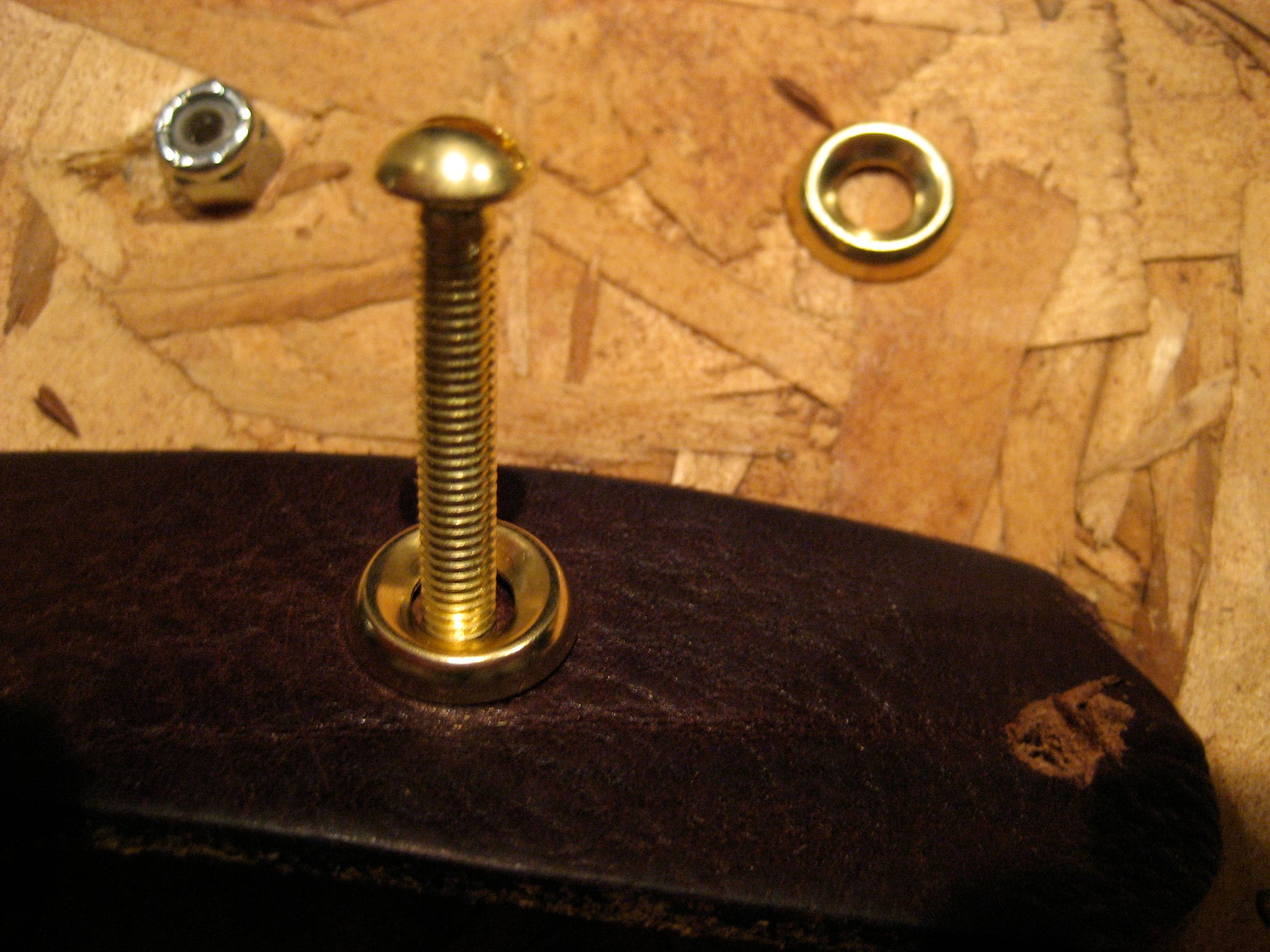 Messenger Bag Hanger : 8 Steps - Instructables