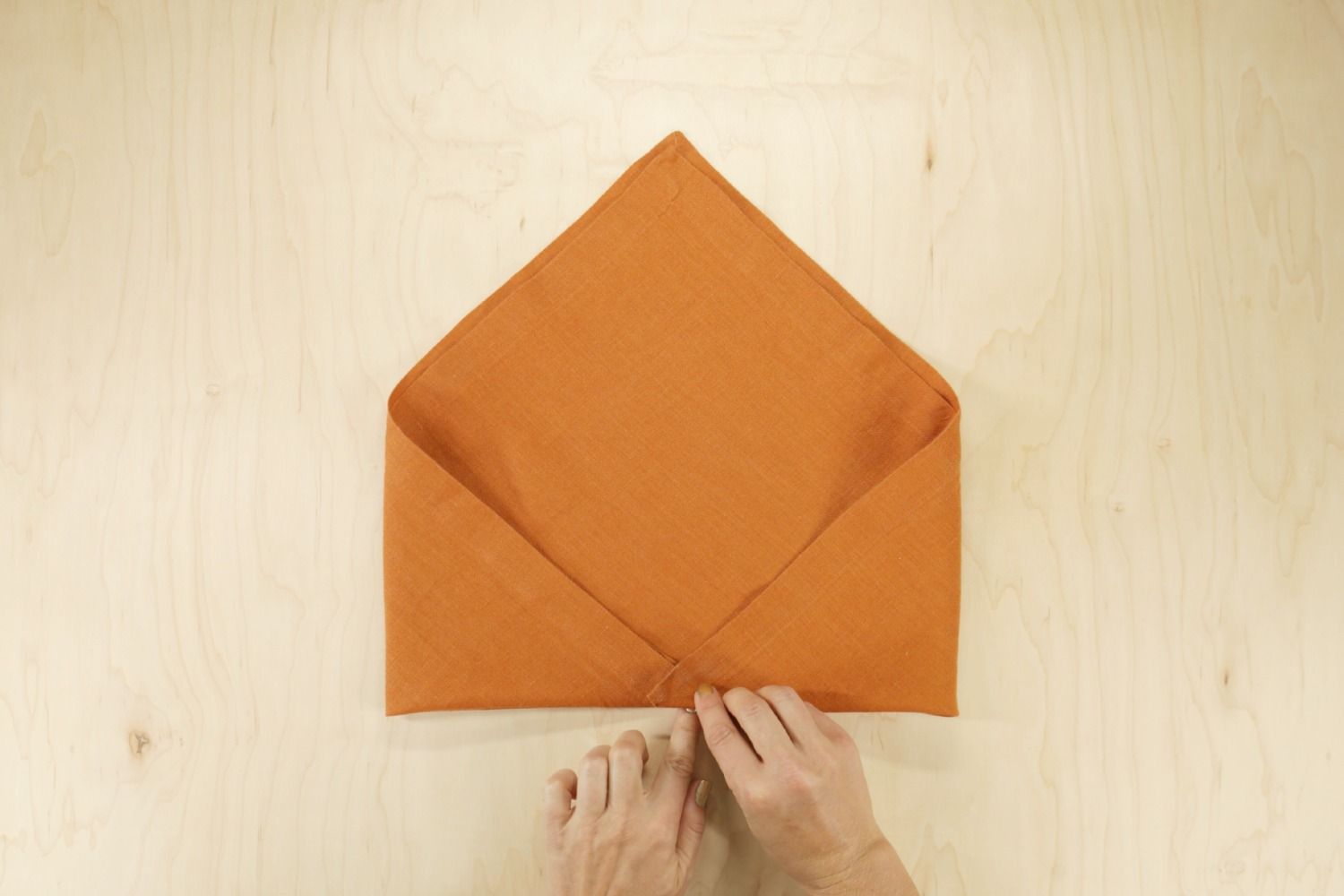 Envelope Napkin Fold : 10 Steps (with Pictures) - Instructables