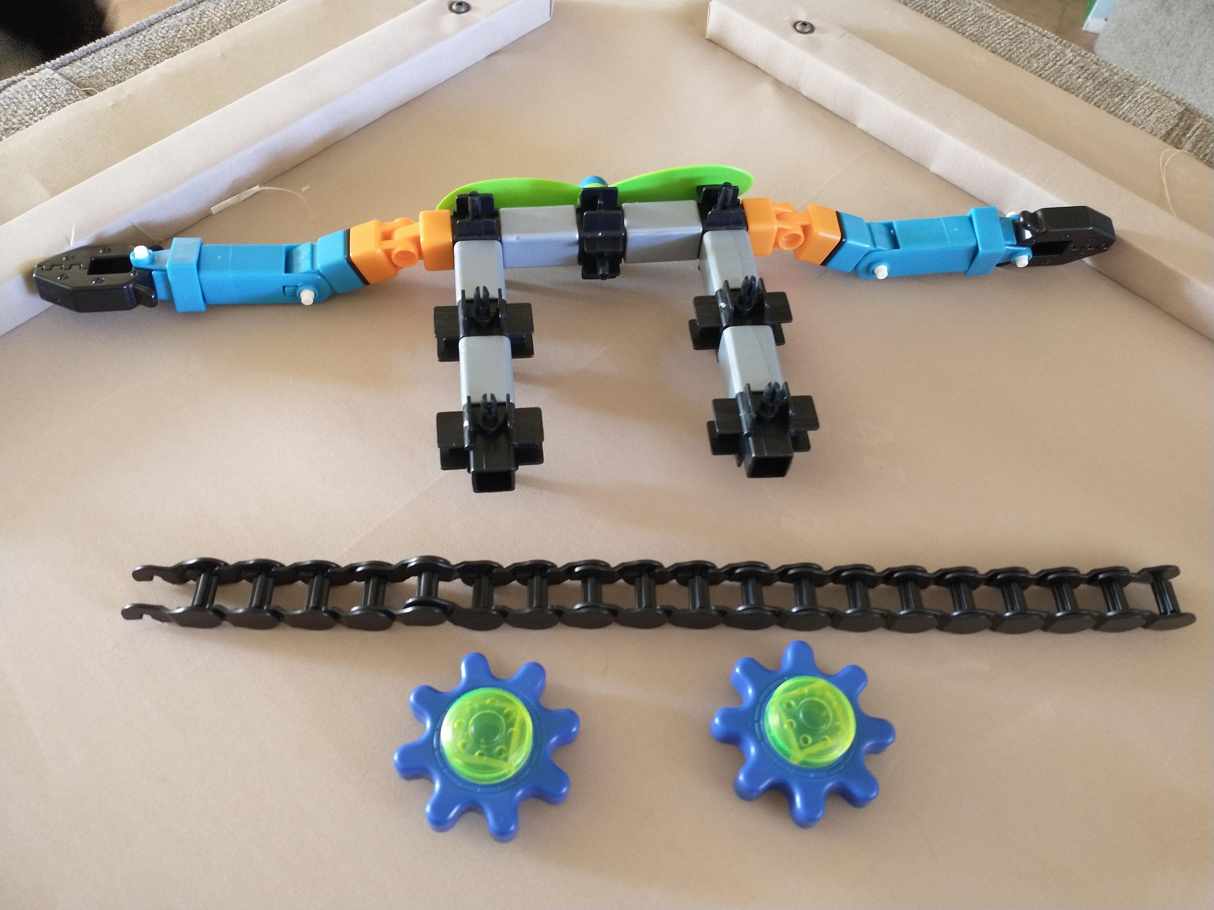 Robot With G-"ears" and Propeller and Gear-eyes in 5 Steps (with ...