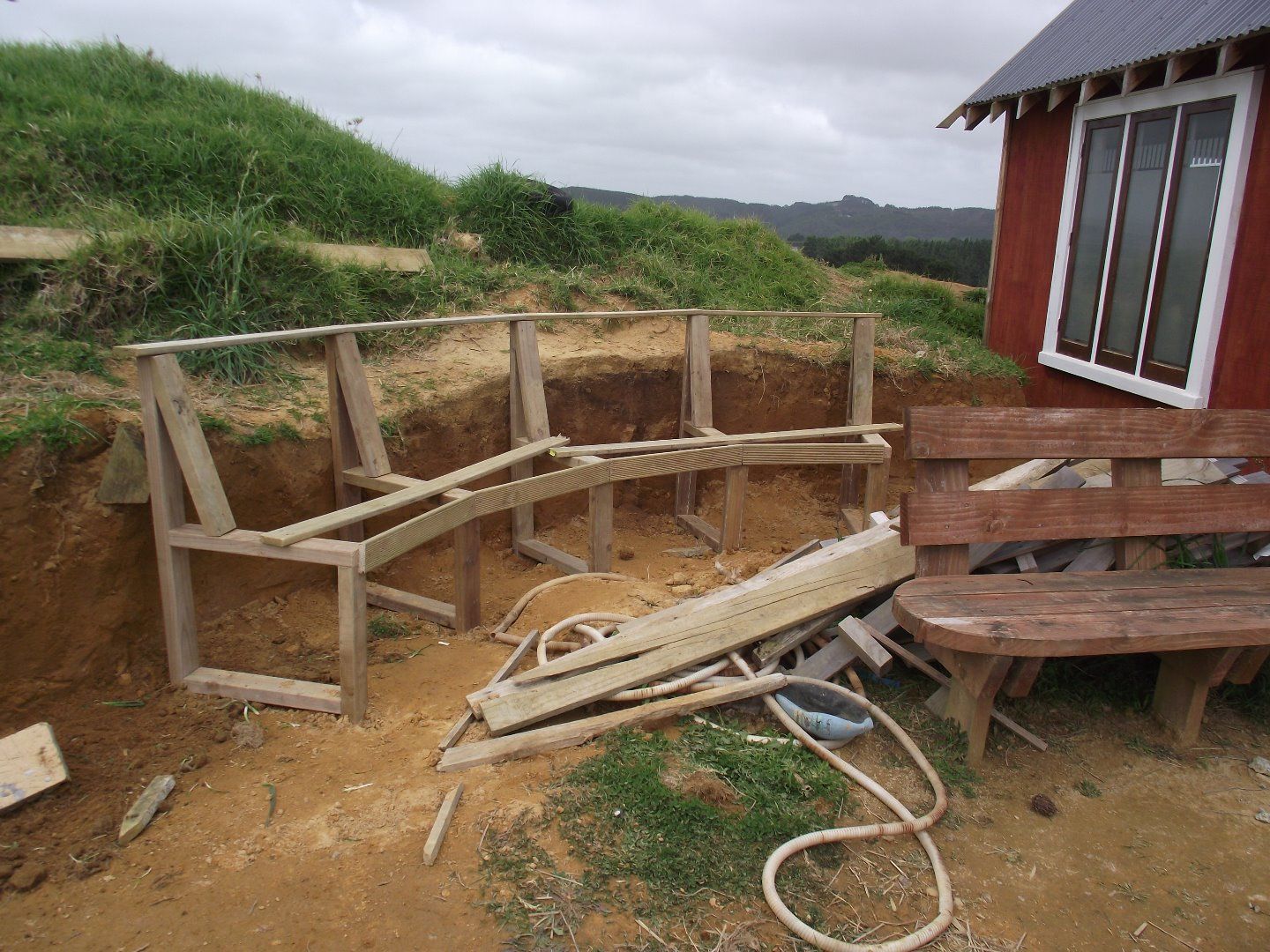Garden Seating, Incorporating Retaining Wall : 14 Steps (with Pictures ...