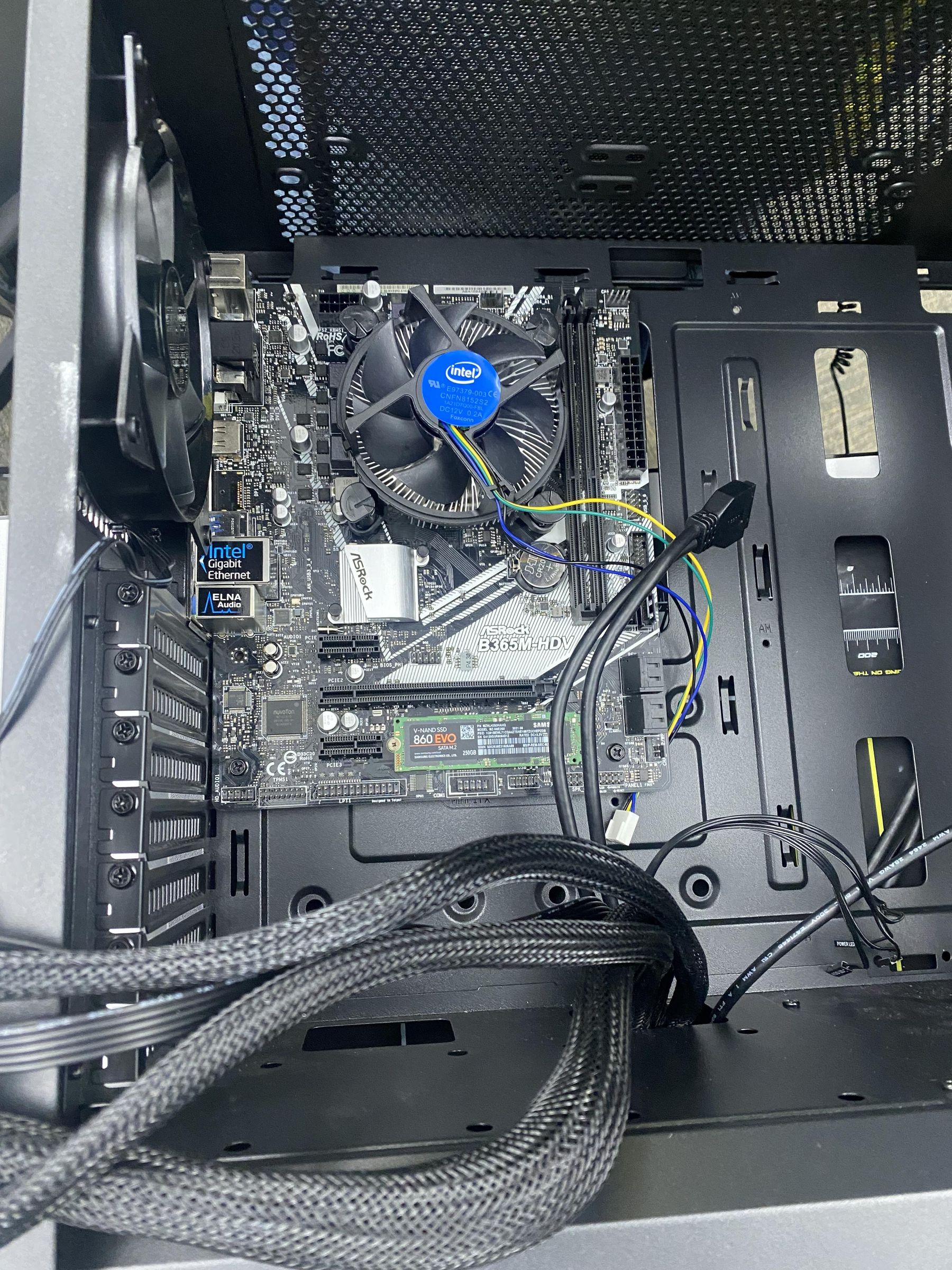 PC Build : 7 Steps - Instructables