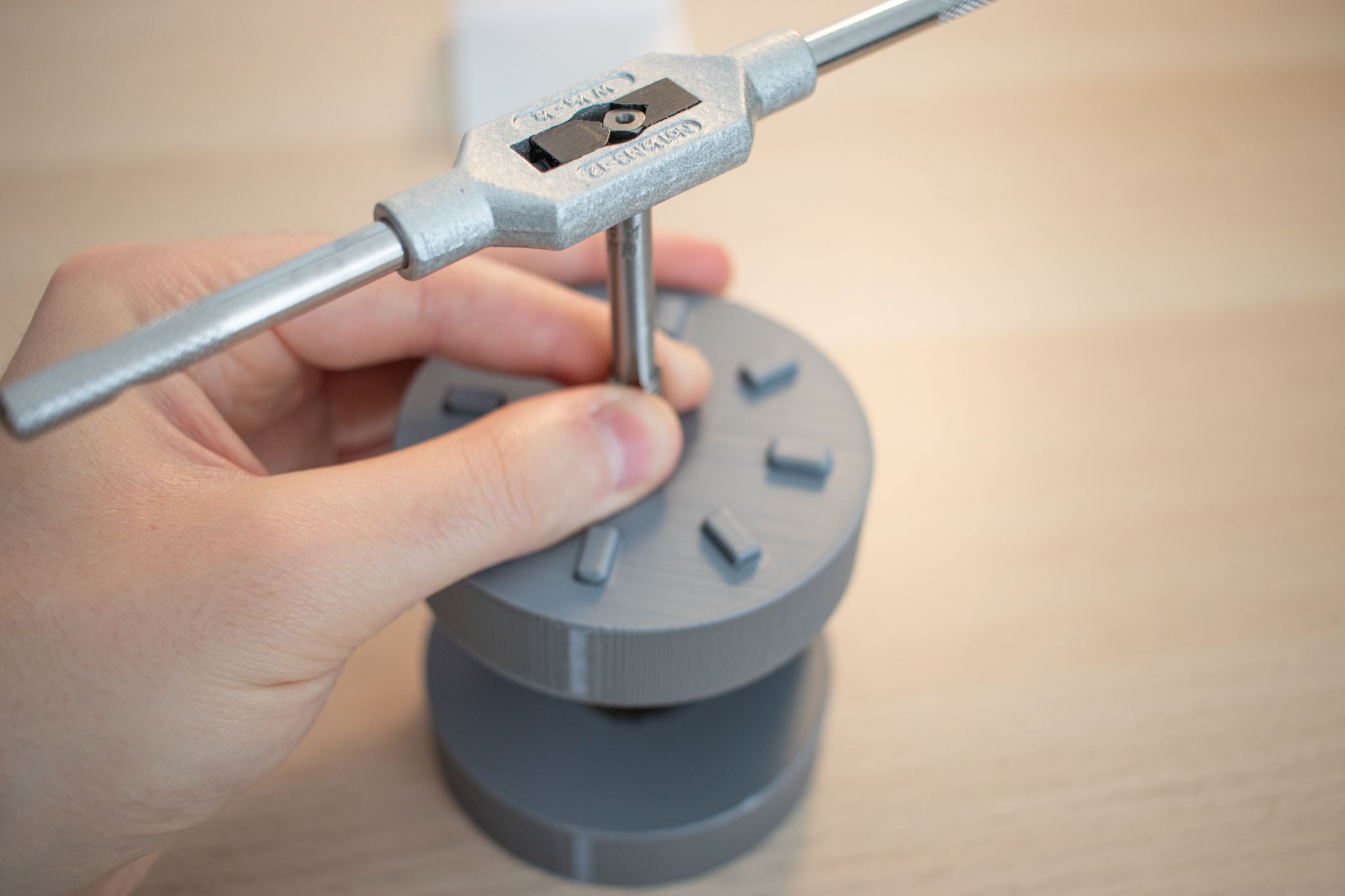 Sturdy But Adjustable Camera Holder : 4 Steps (with Pictures ...