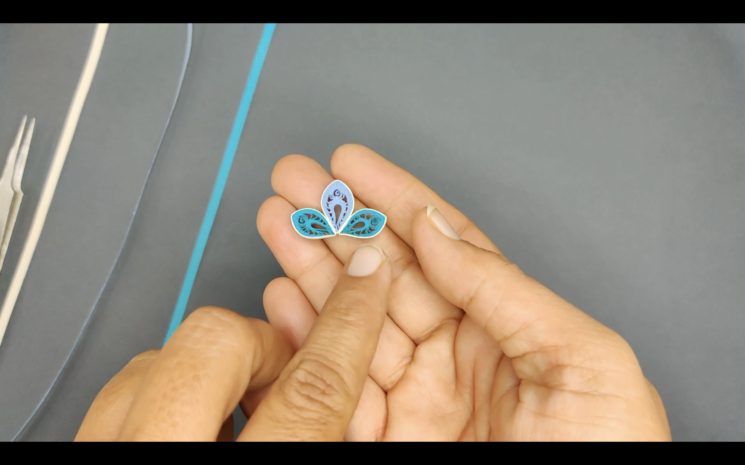 Paper Quilled Ornamental Dangler DIY : 13 Steps (with Pictures ...