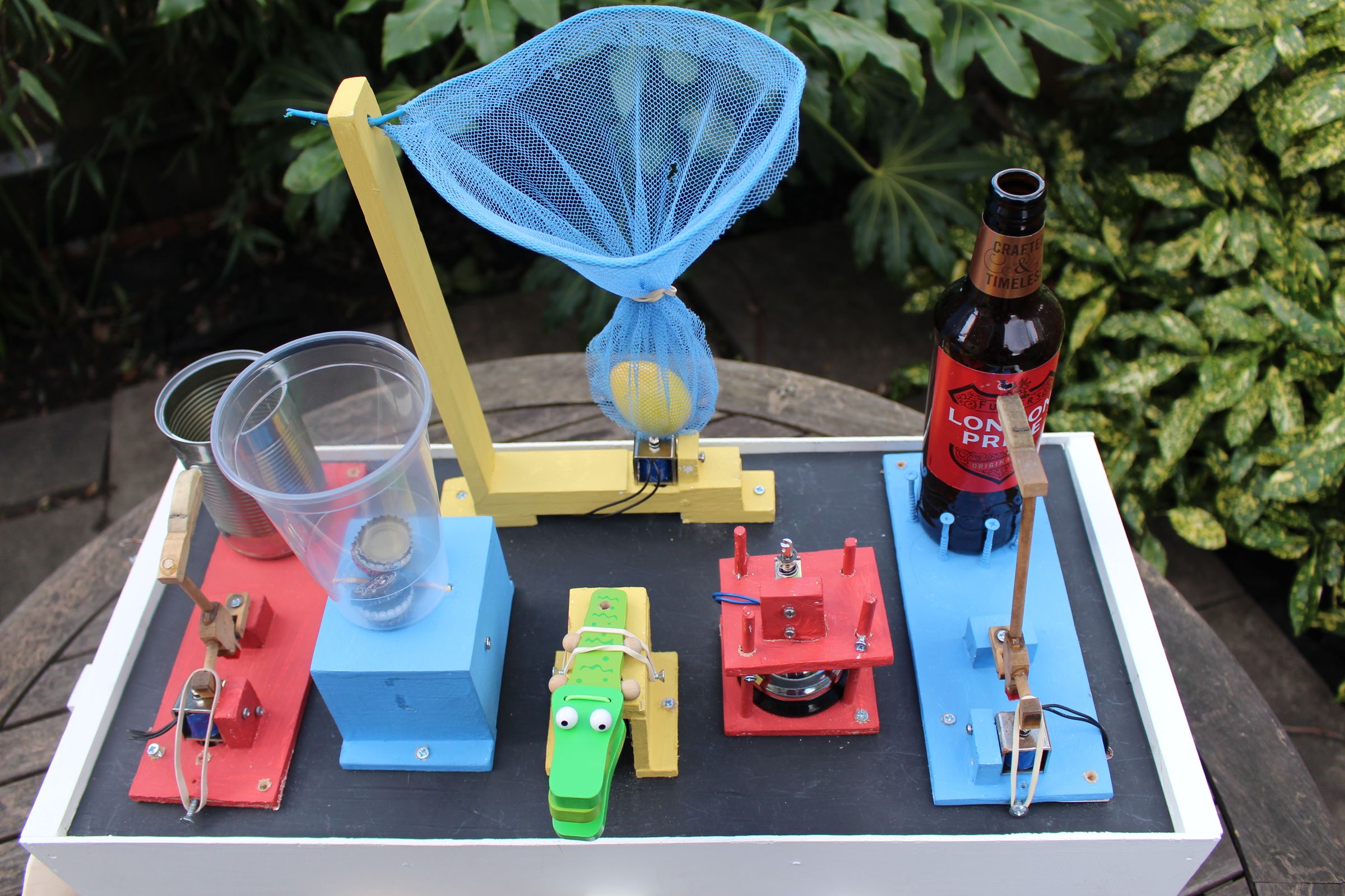 A Raspberry Pi Powered Junk Drum Machine : 15 Steps (with Pictures ...