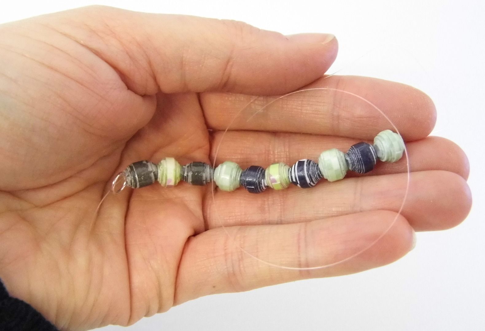 Handmade Paper Necklace : 13 Steps (with Pictures) - Instructables