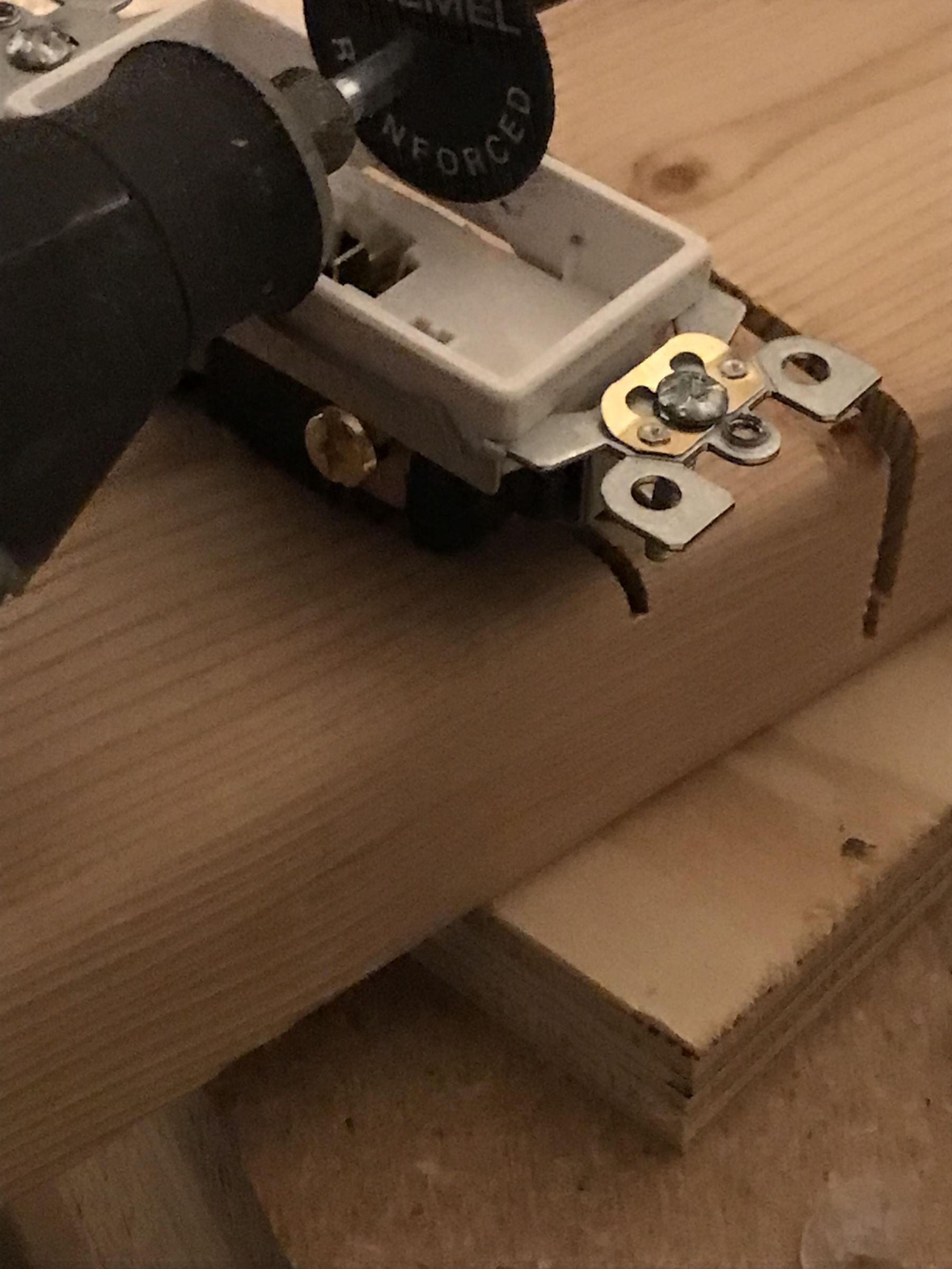 Remote Controlled Light Switch (arduino) : 3 Steps - Instructables