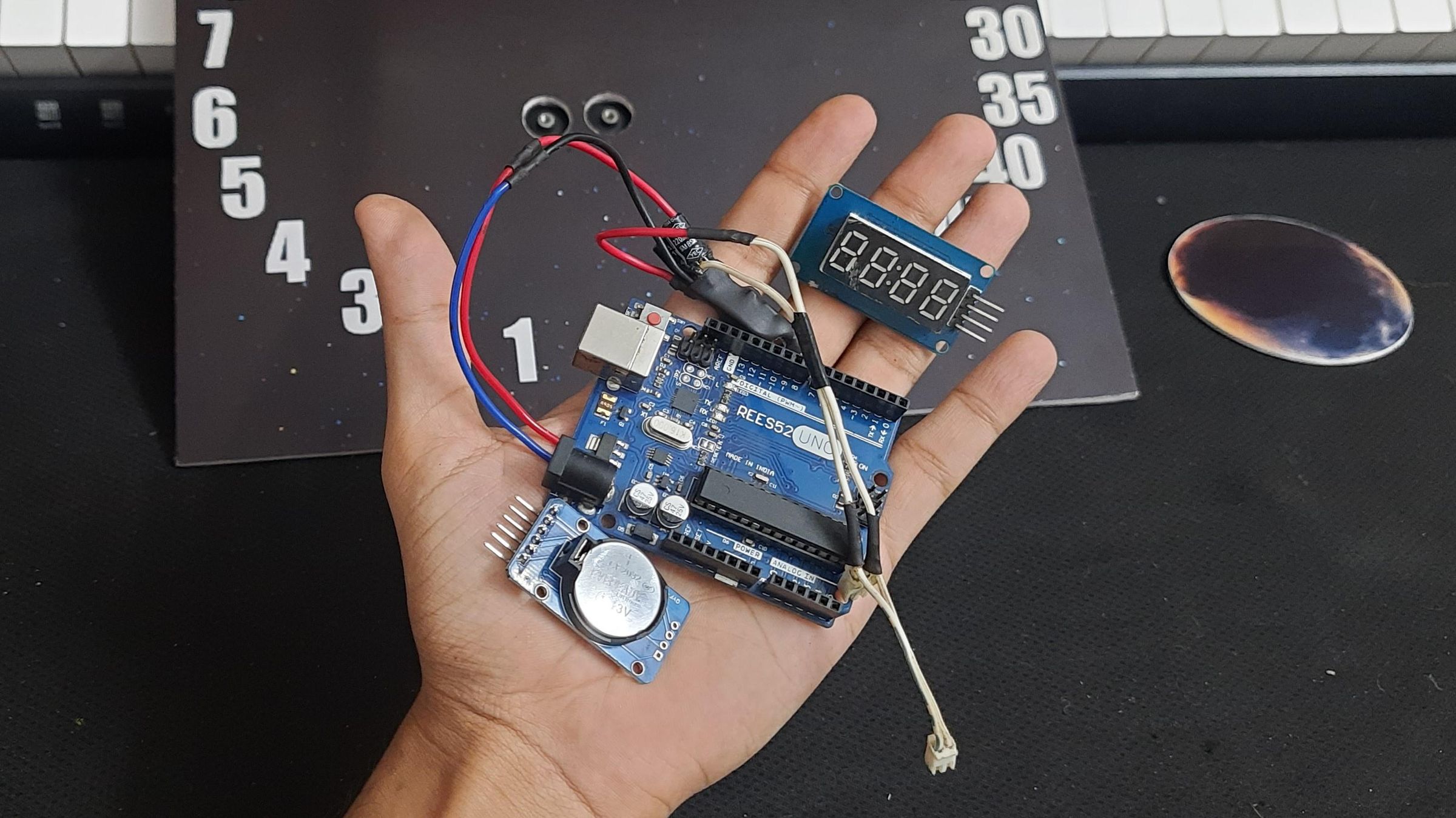 DIY Space Clock / Arduino Servo Clock. : 7 Steps (with Pictures ...