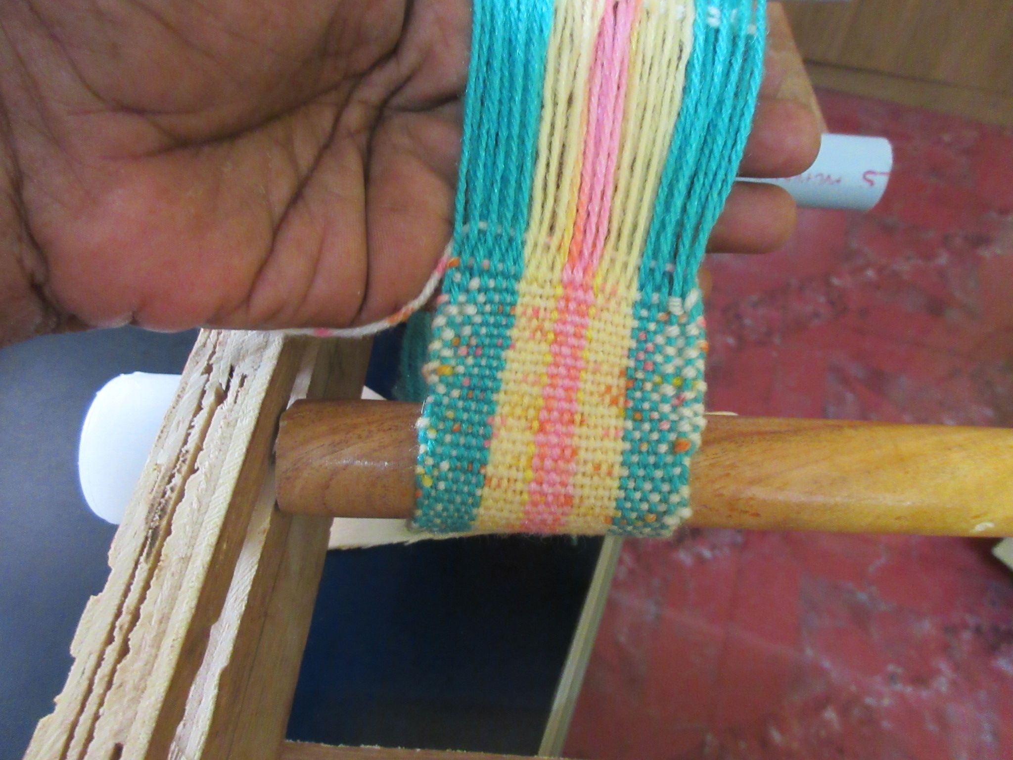 How to Make an Inkle Loom and Weaving a Simple Band : 20 Steps (with ...