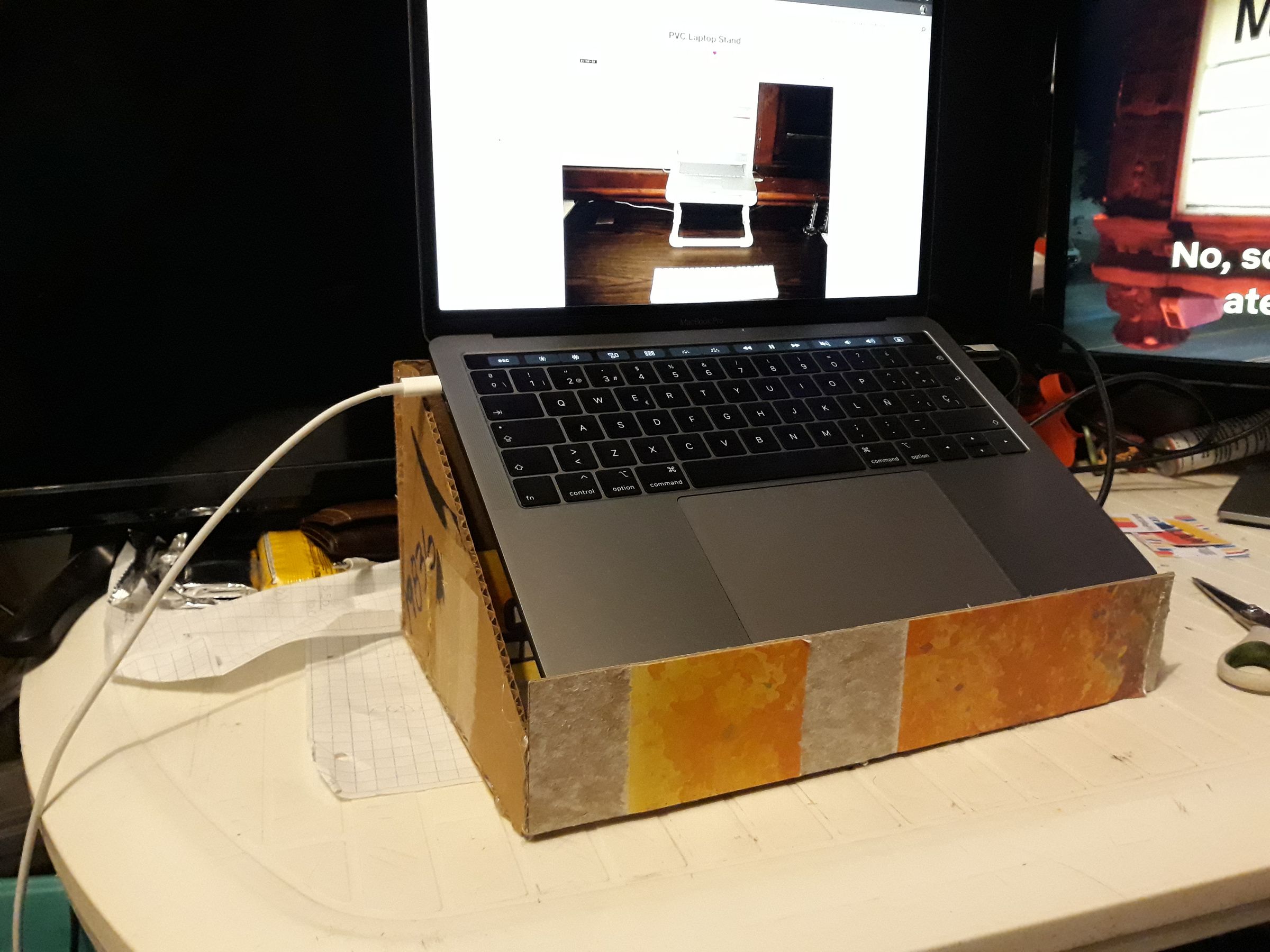How to Make a Cardboard Laptop Stand : 5 Steps (with Pictures ...