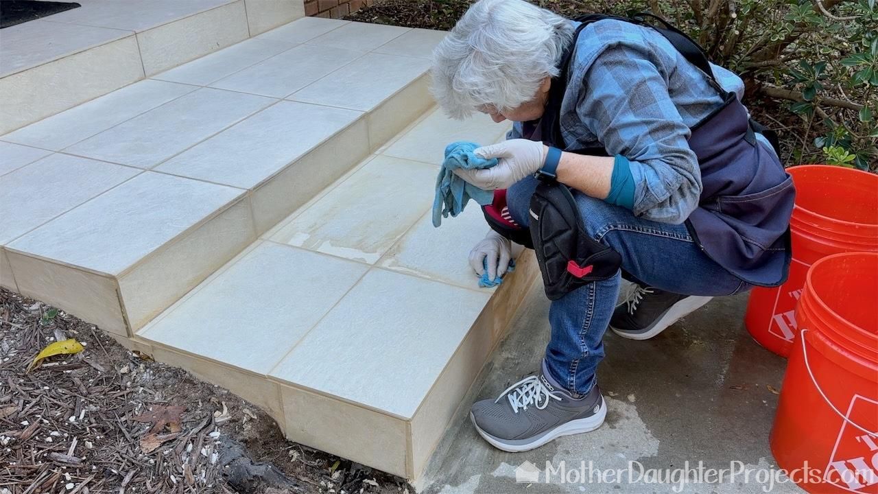 How to Fix Loose Outdoor Tile : 6 Steps (with Pictures) - Instructables