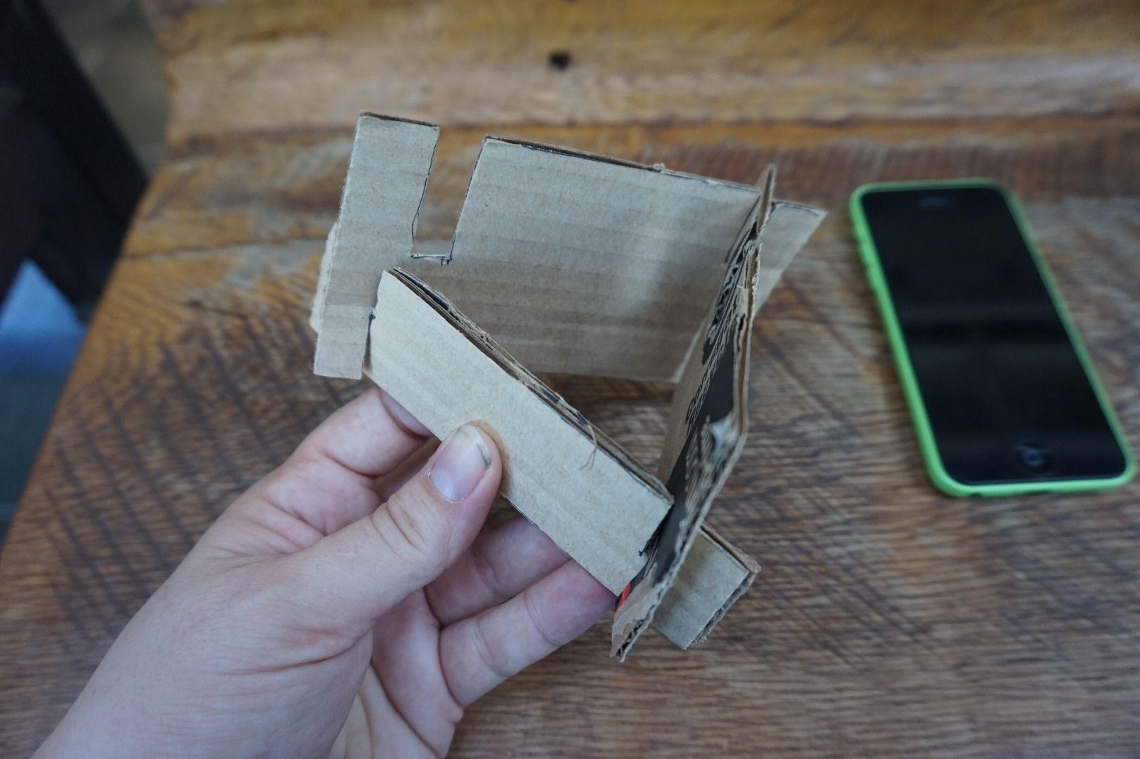 Quick and Cheap IPhone Stand for Stop Motion : 5 Steps - Instructables
