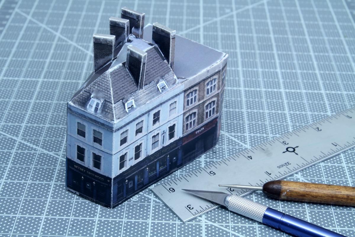 Betsey Trotwood Pub, Paper Model - Instructables