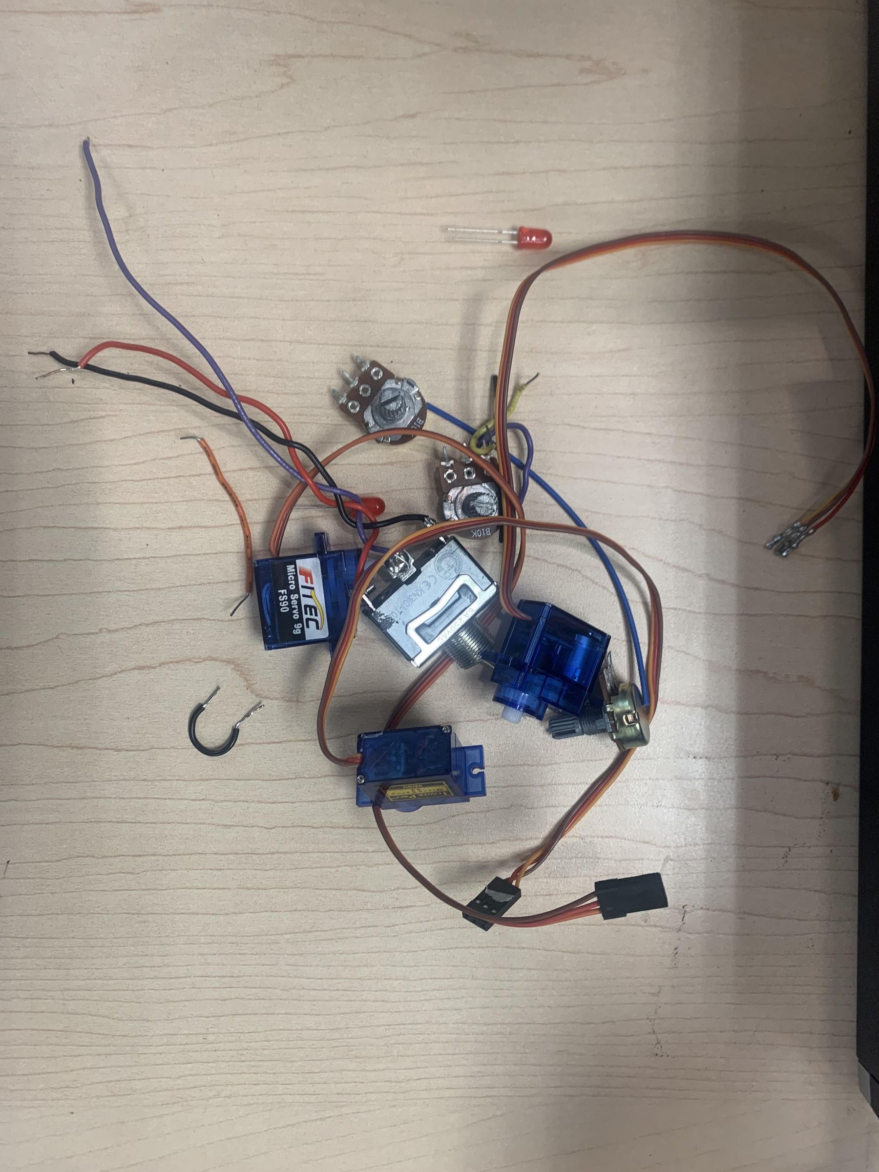 Dum-E (Build Guide) : 8 Steps - Instructables