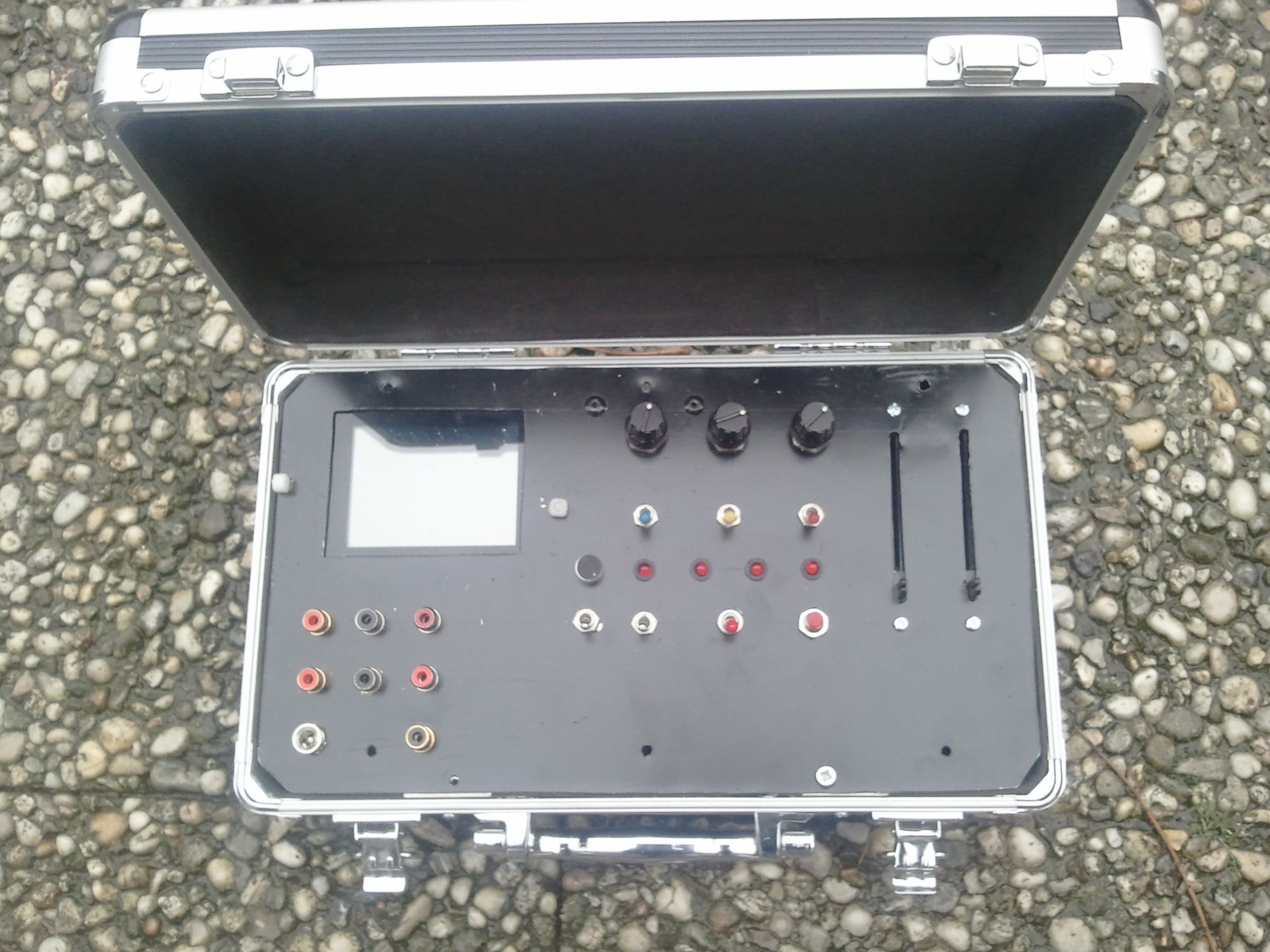 Visualist, 80's Analog Video Effects Controller : 5 Steps - Instructables