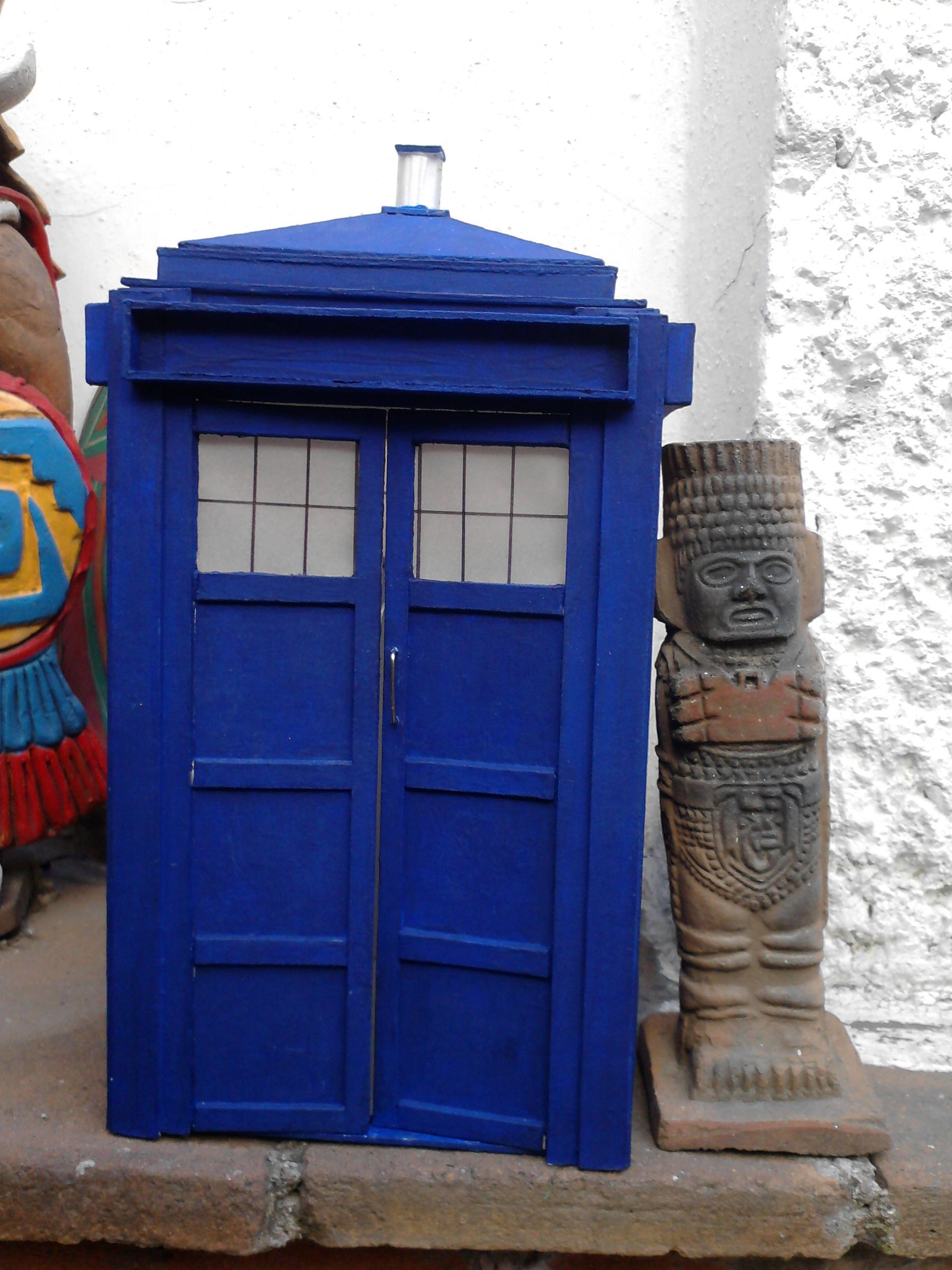 DOCTOR WHO TARDIS MODEL : 16 Steps (with Pictures) - Instructables
