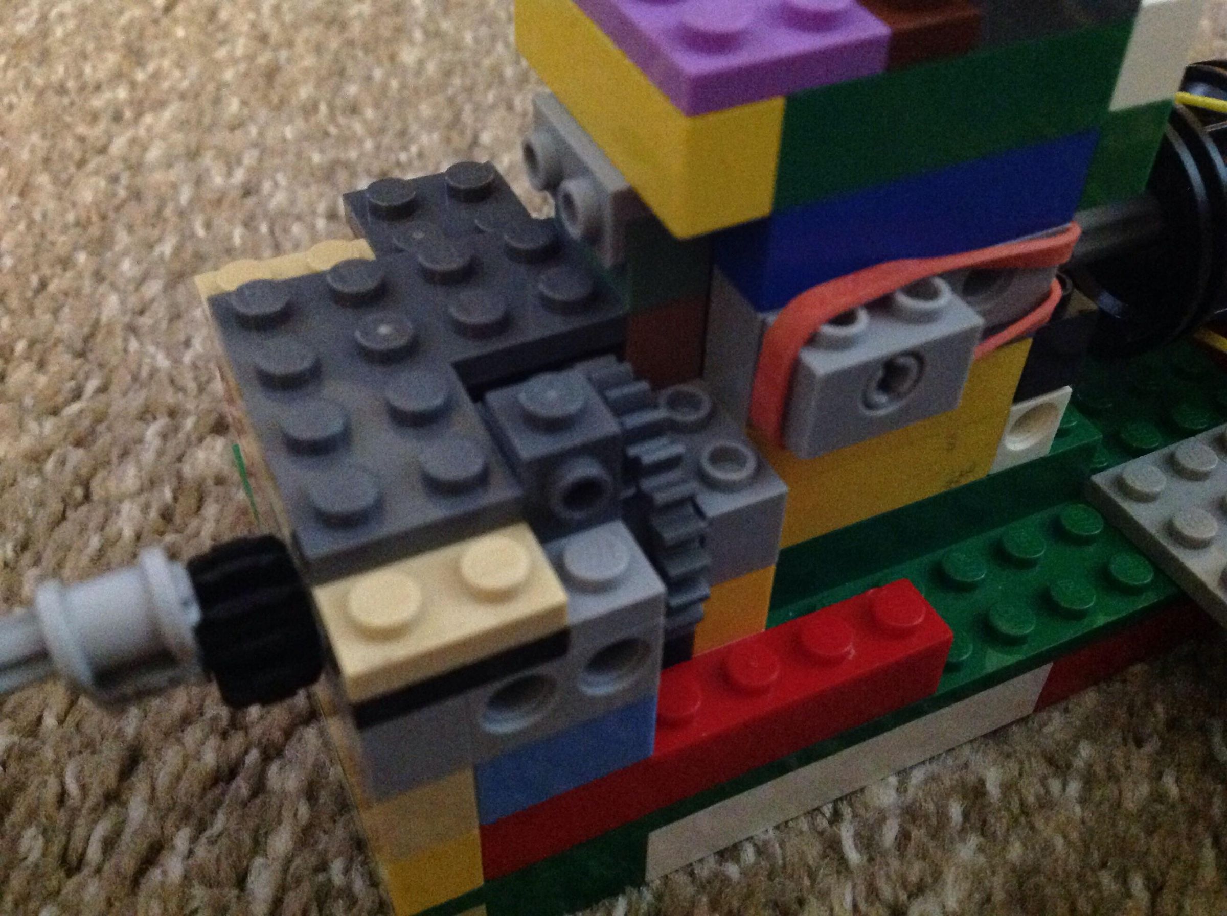 Lego Clutch and Crank System : 3 Steps - Instructables