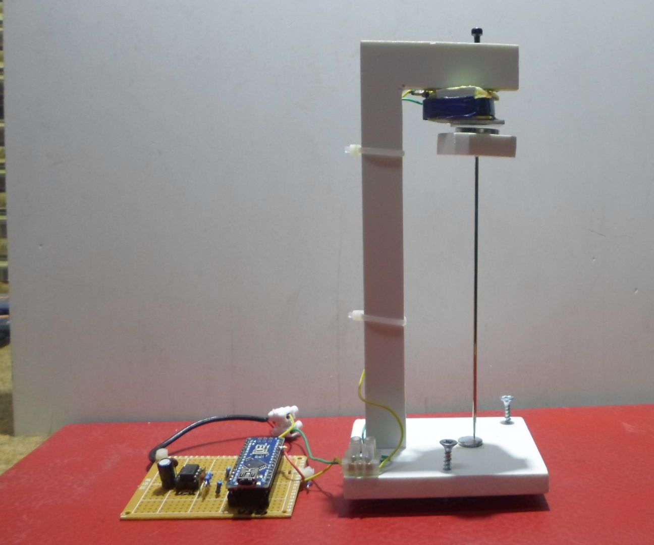 Extremely Sensitive Cheap Homemade Seismometer : 8 Steps (with Pictures ...
