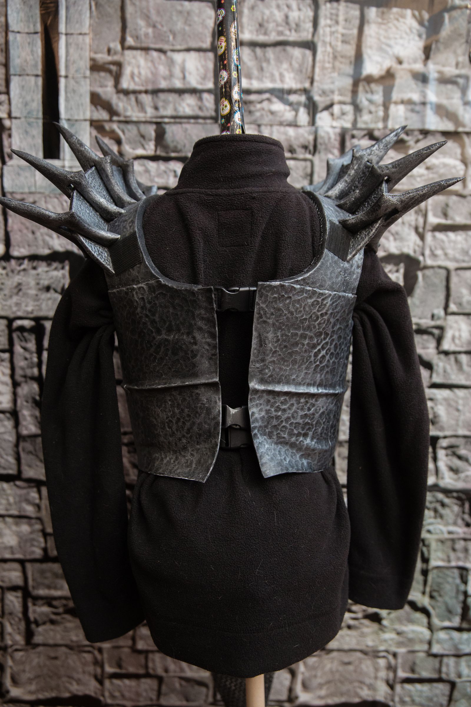 Epic Sauron Costume : 14 Steps (with Pictures) - Instructables
