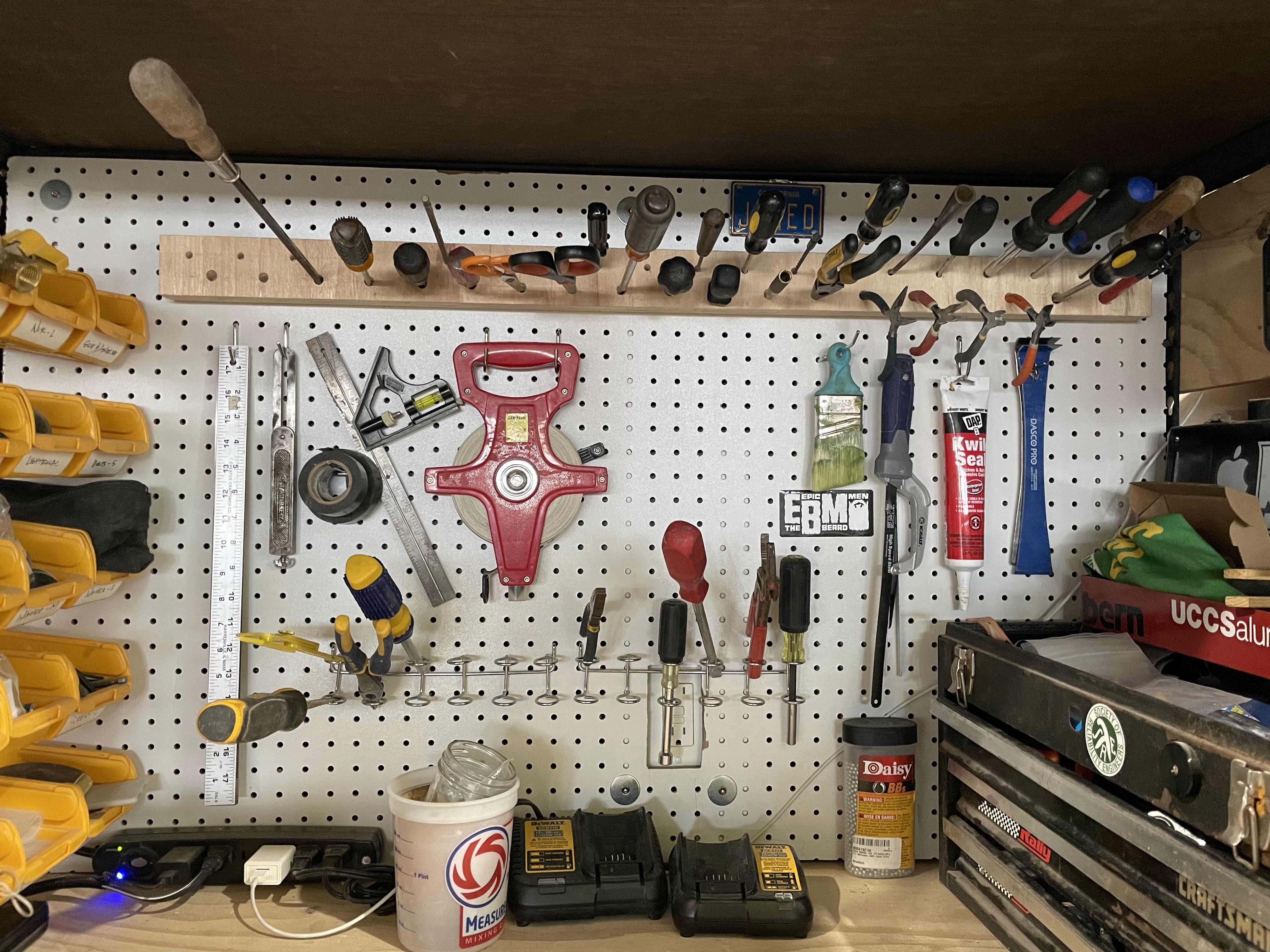 Hand tool storage store