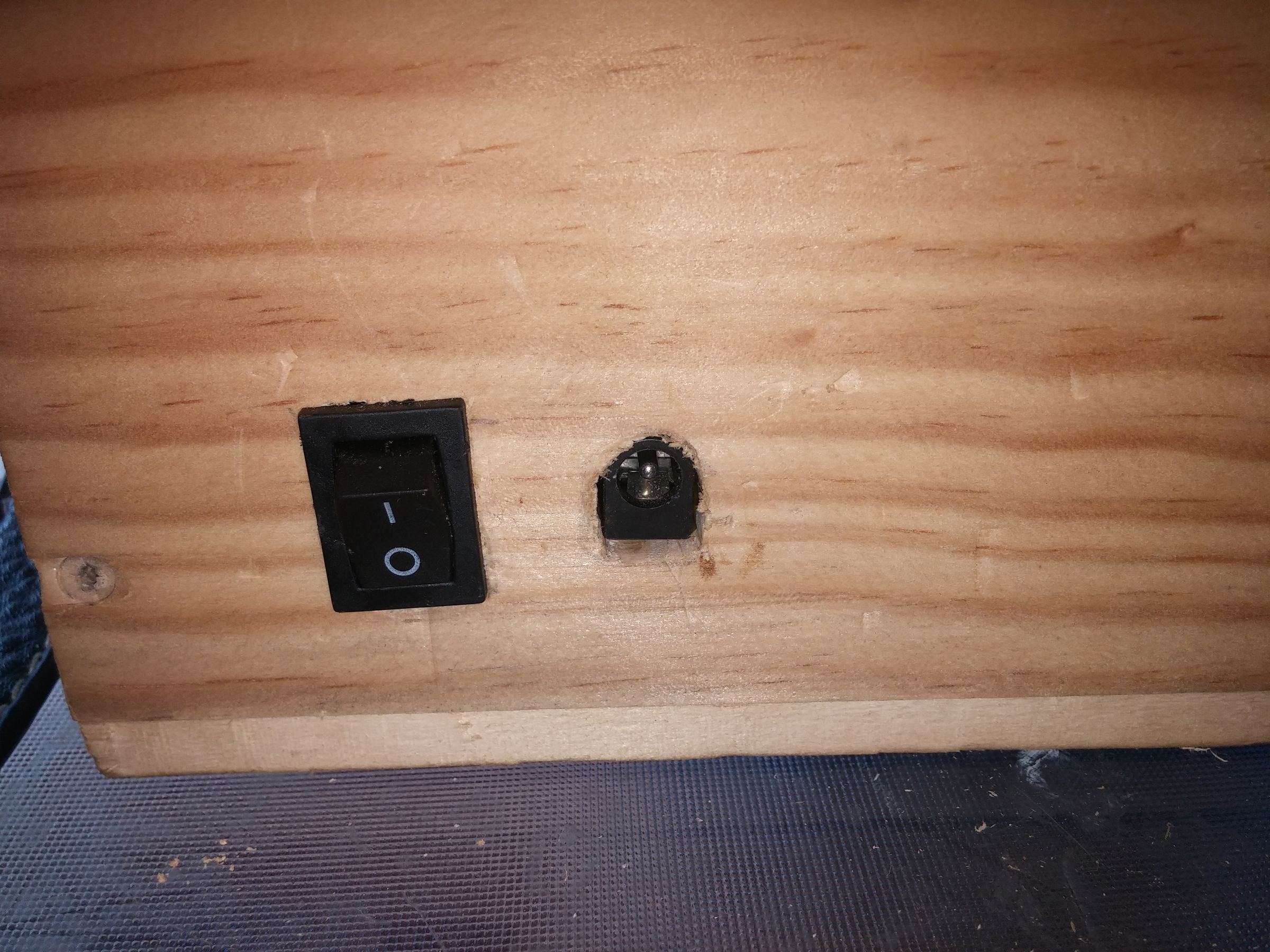 Portable Bluetooth Speaker Boombox : 6 Steps - Instructables