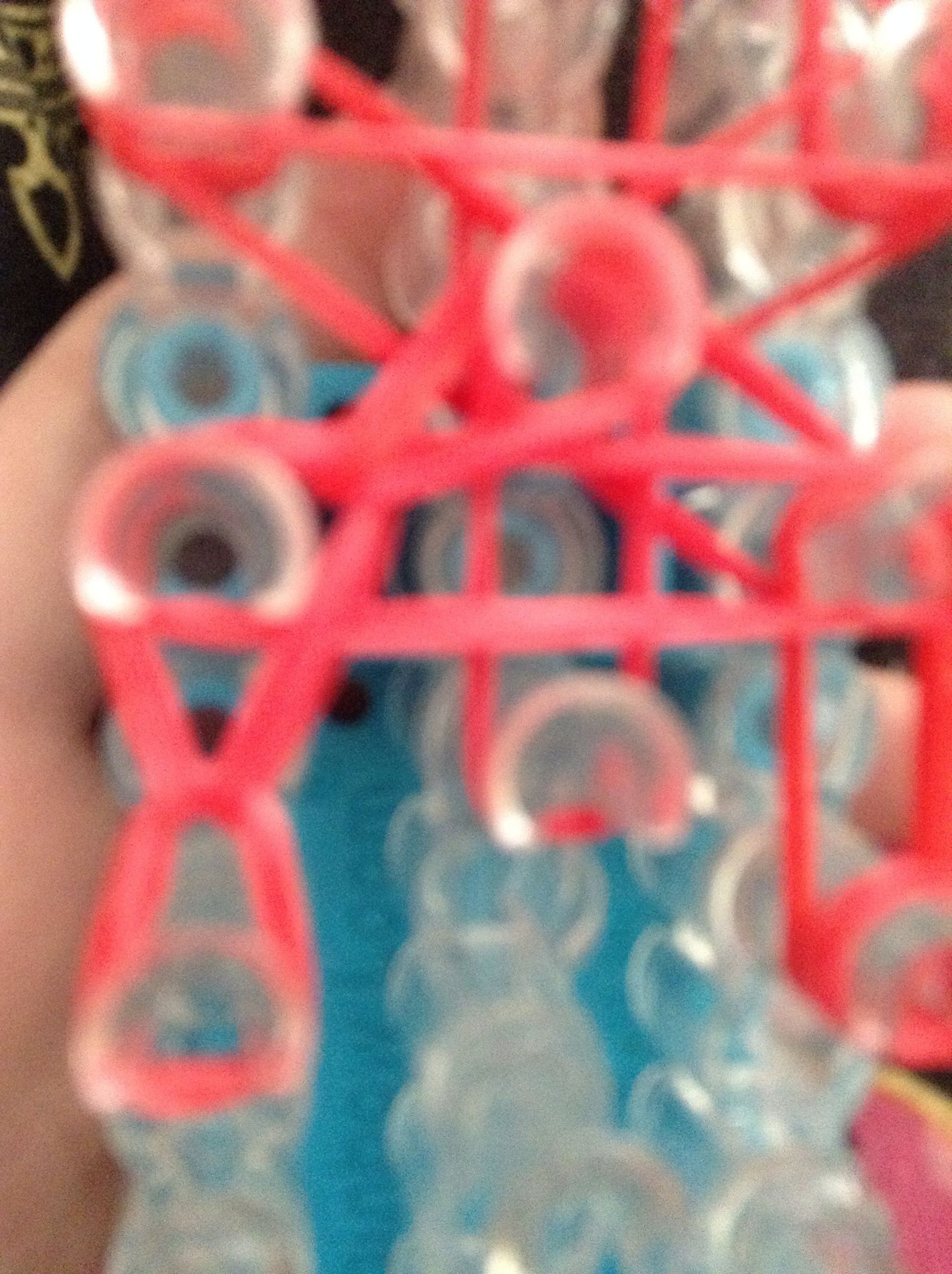 Rainbow Loom Goldfish Charm : 19 Steps (with Pictures) - Instructables