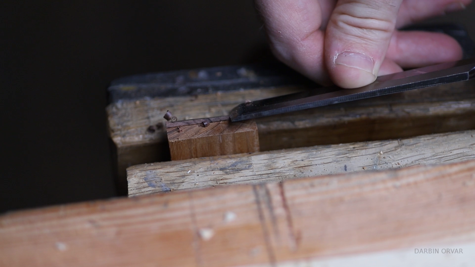 Classic Oak Book Press W/Dovetails : 16 Steps (with Pictures ...