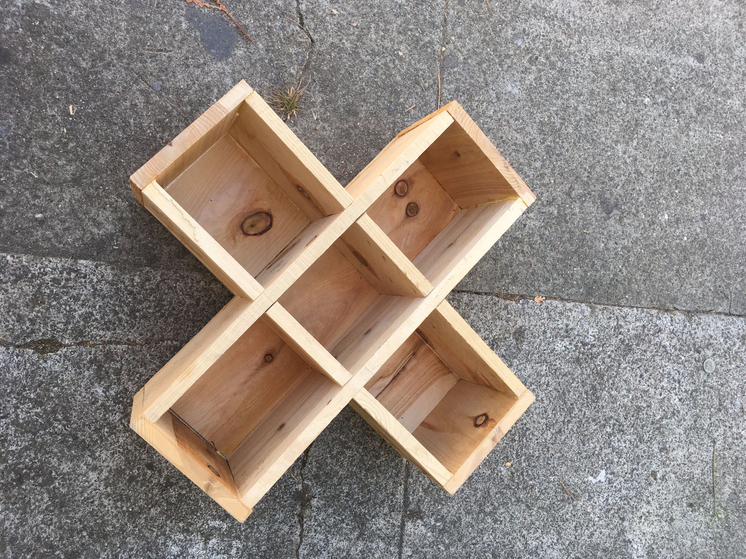 Rustic Fence Board Planter Box : 7 Steps (with Pictures) - Instructables