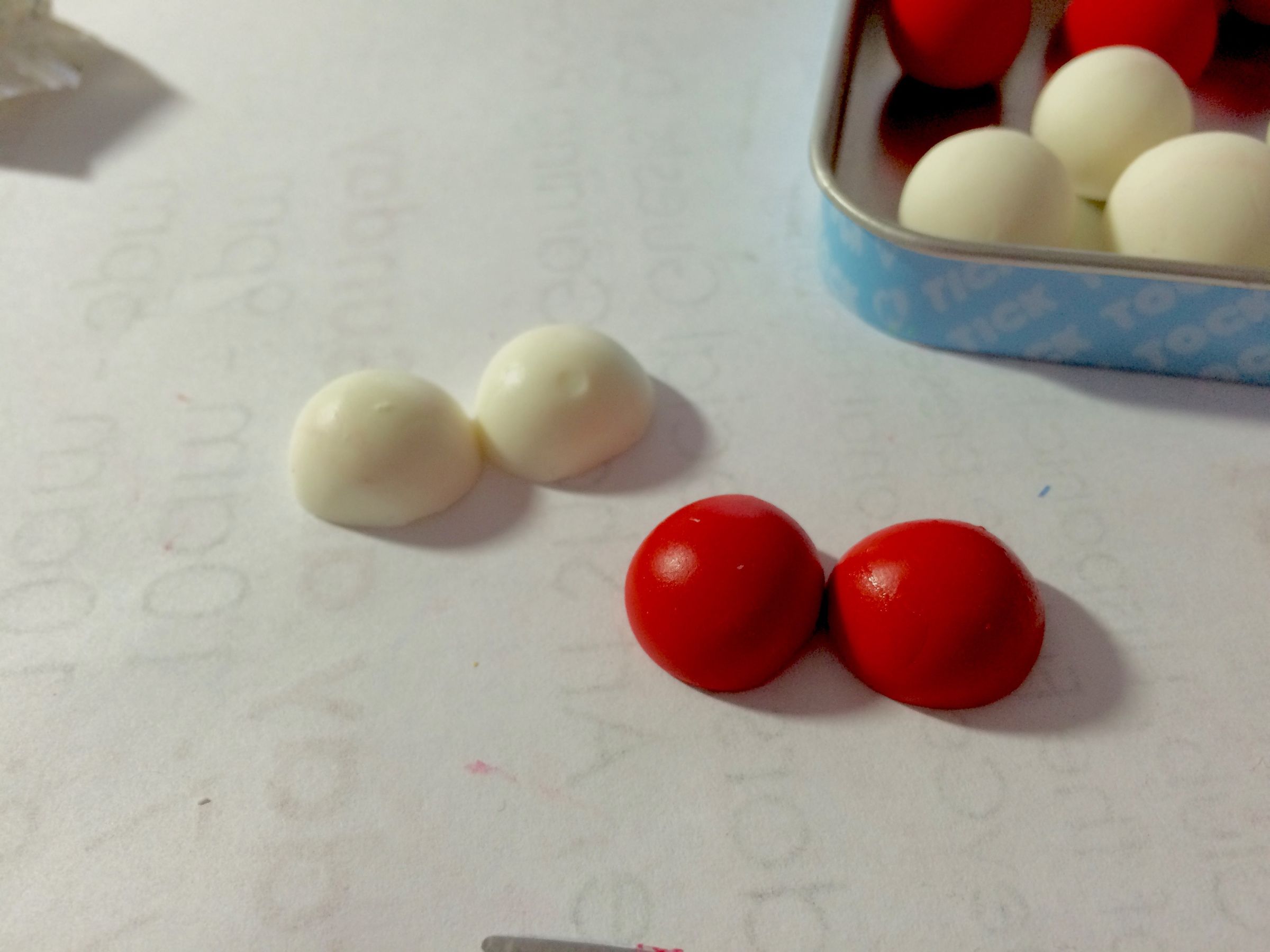 D.I.Y Pokeball Jewelry or Prop : 13 Steps - Instructables