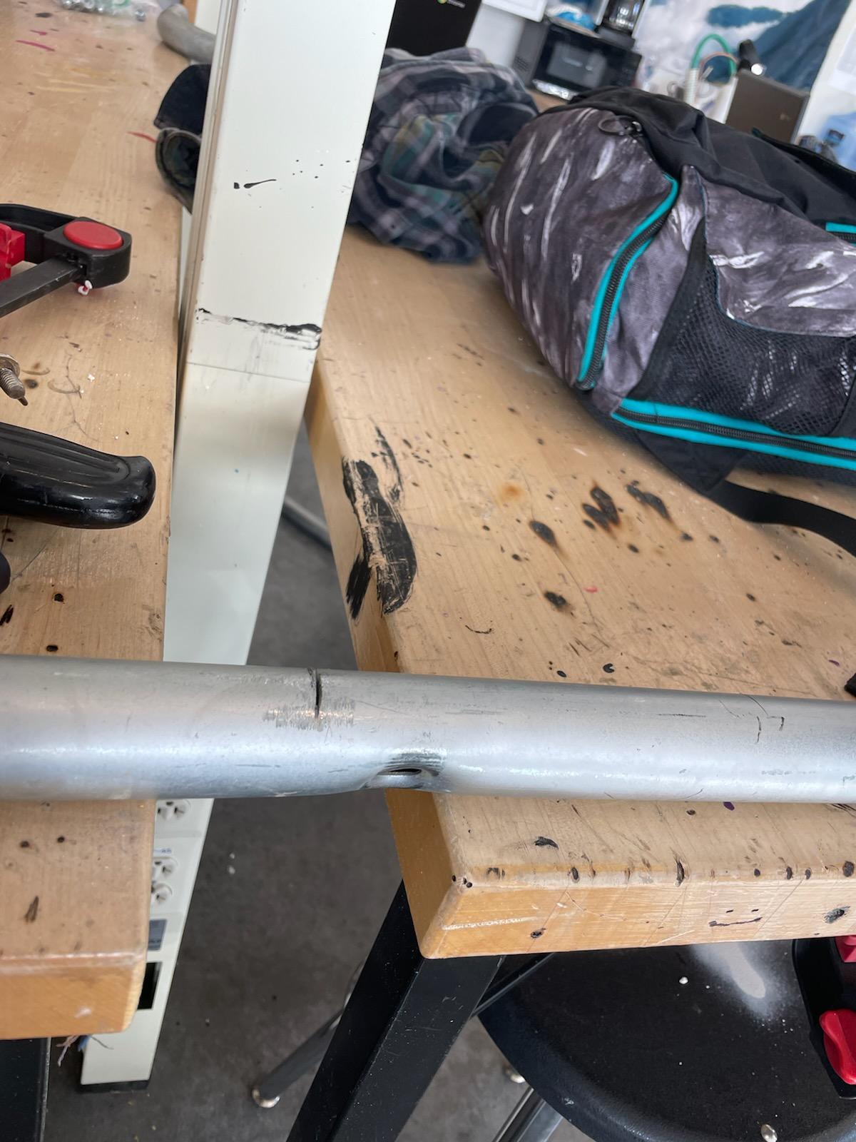 Recycled Snowboard Bench : 8 Steps - Instructables