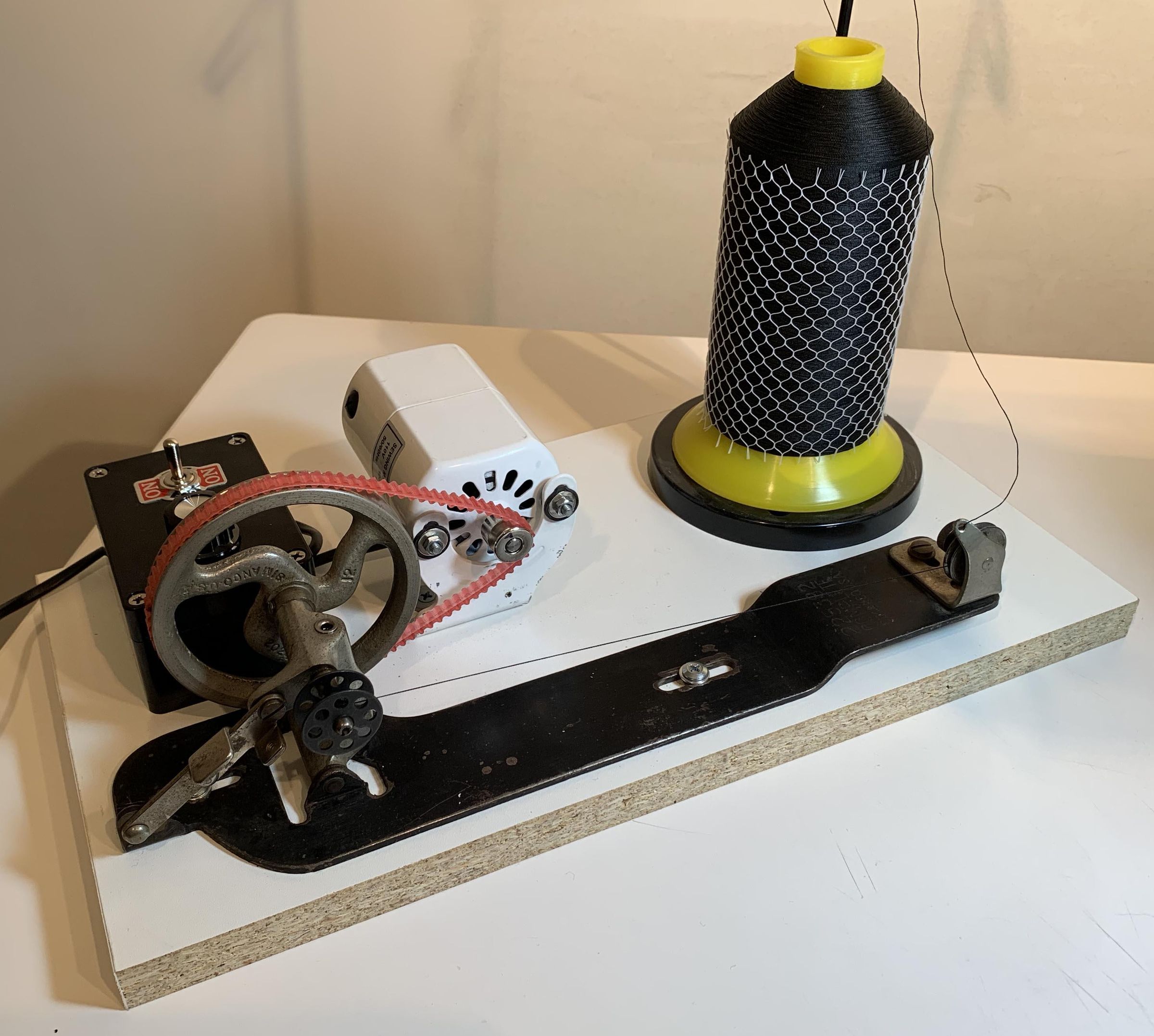 Bobbin Winder : 5 Steps (with Pictures) - Instructables