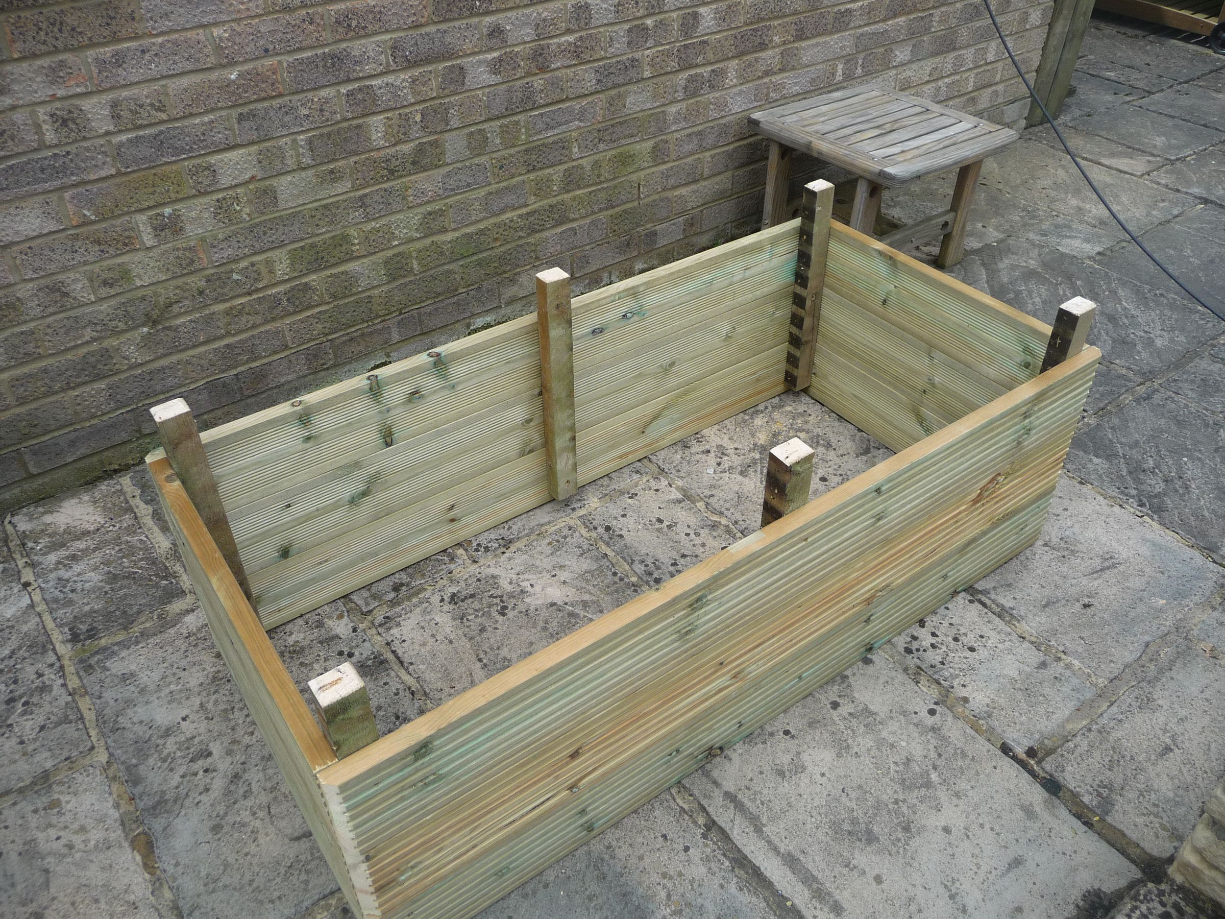 Make a Garden Planter From Decking : 7 Steps (with Pictures ...