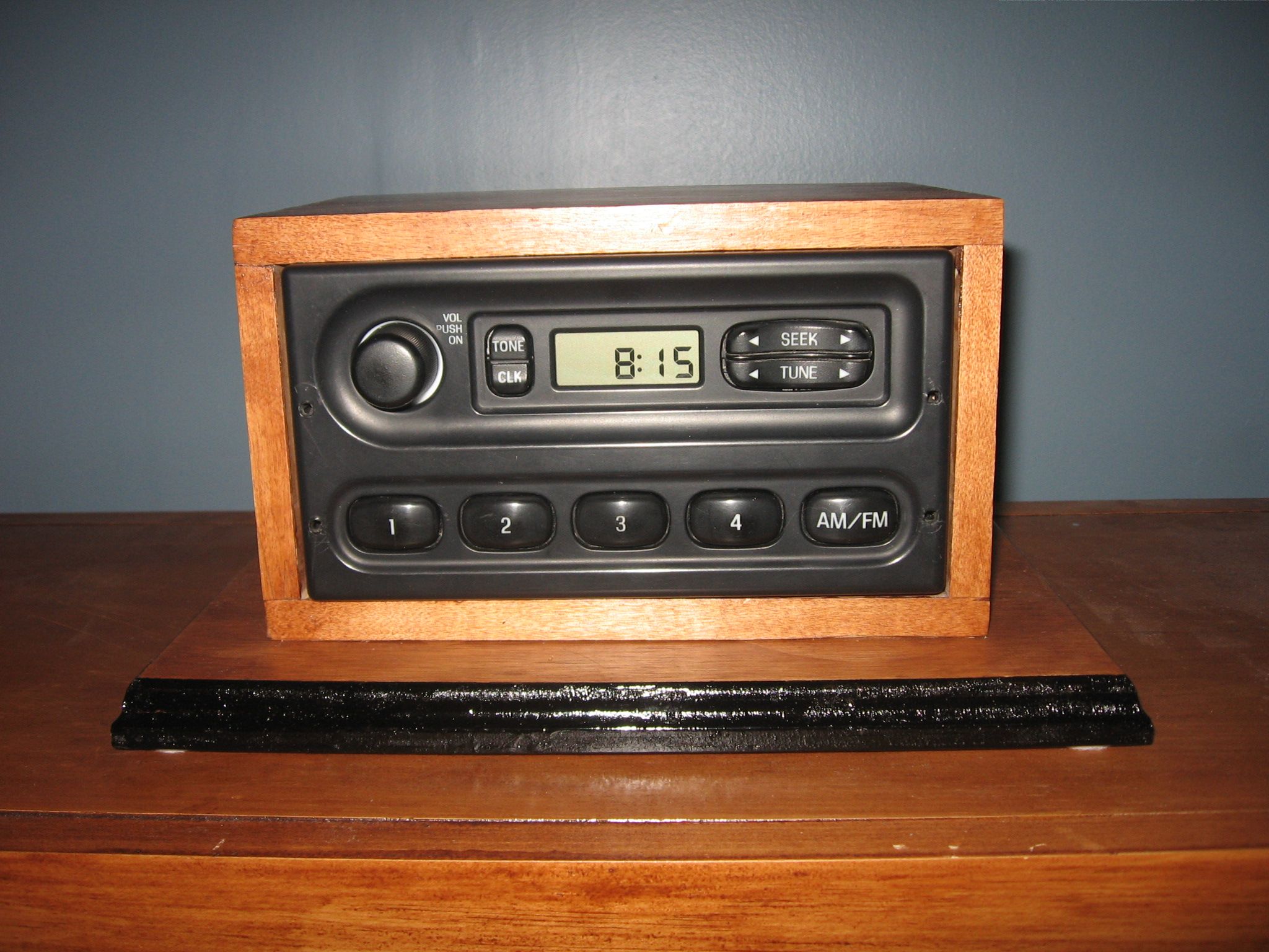 Junkyard Radio to Table Radio : 10 Steps (with Pictures) - Instructables