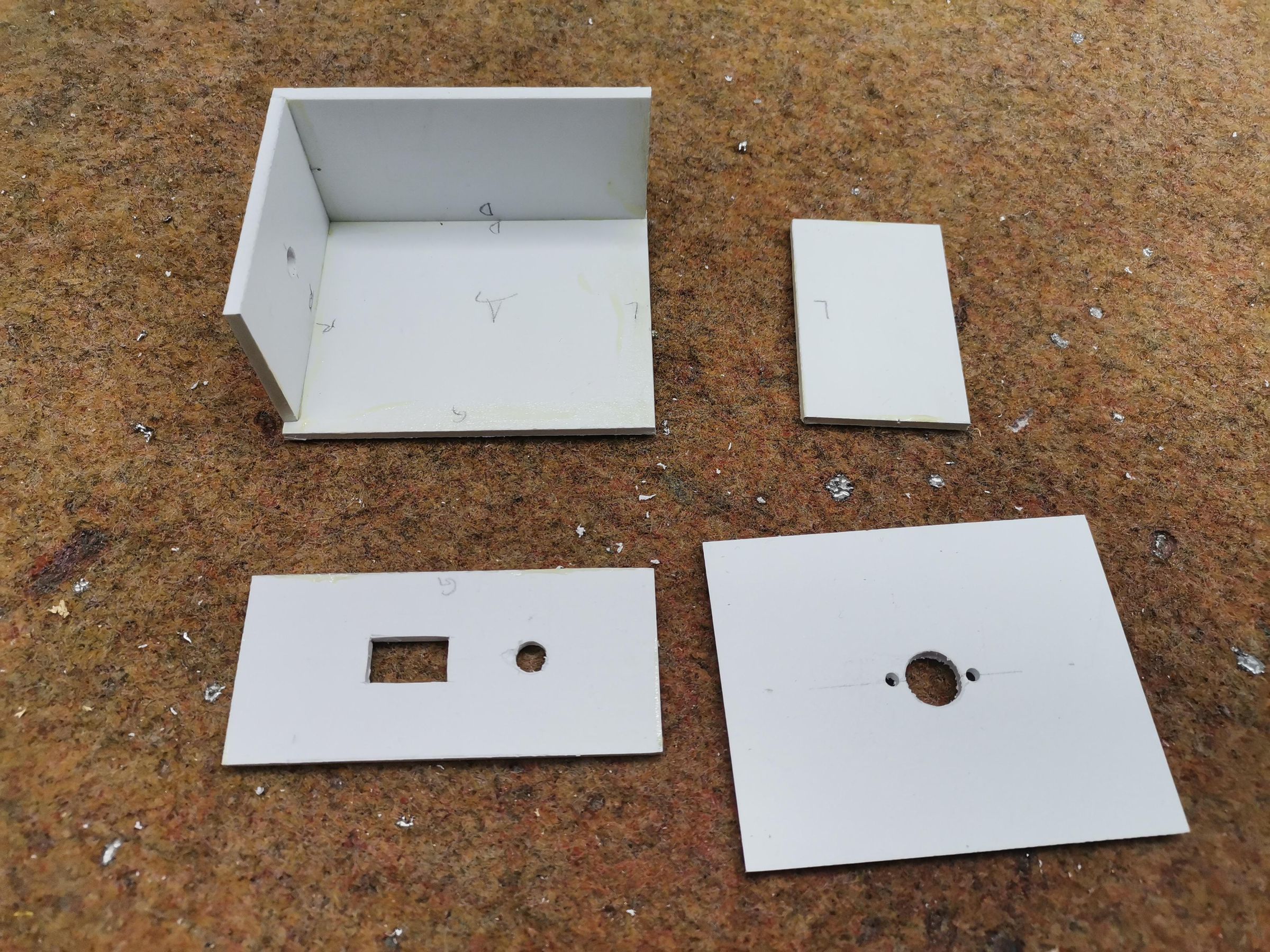 DIY Super Simple Sensitive Metal Detector : 3 Steps (with Pictures ...