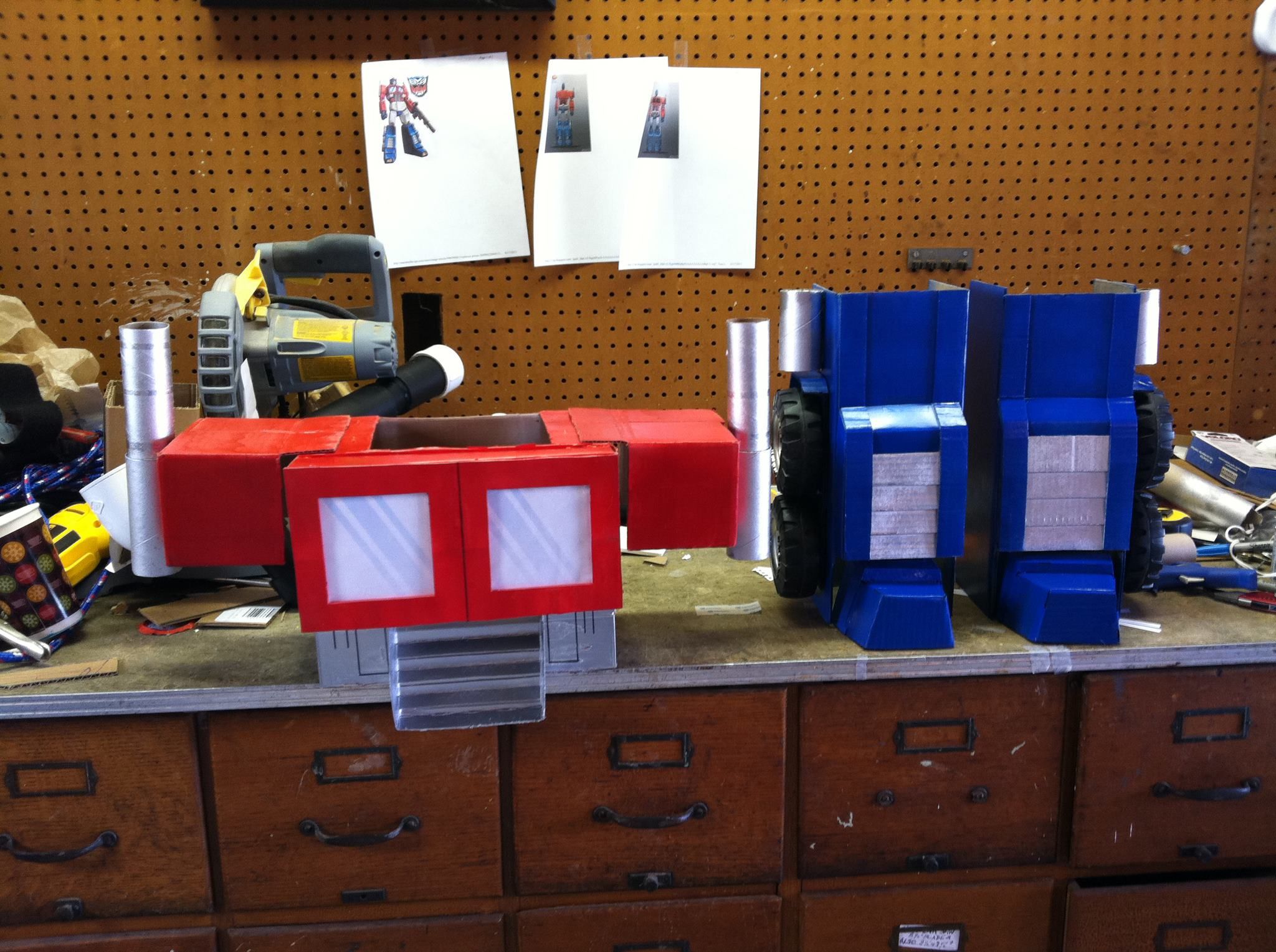 Optimus Prime (G1) Costume : 16 Steps (with Pictures) - Instructables