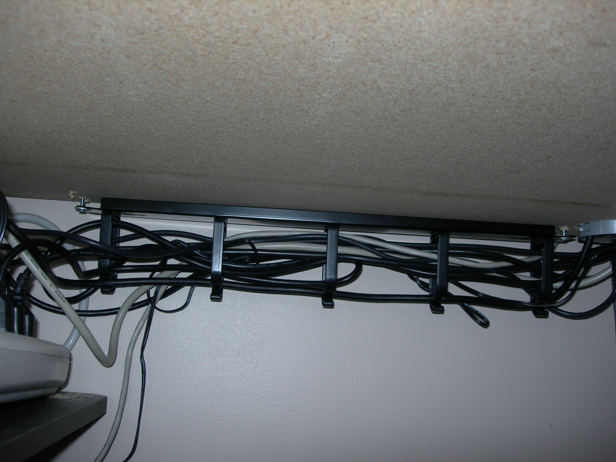 Make a Desk From a Kitchen Countertop! : 16 Steps - Instructables