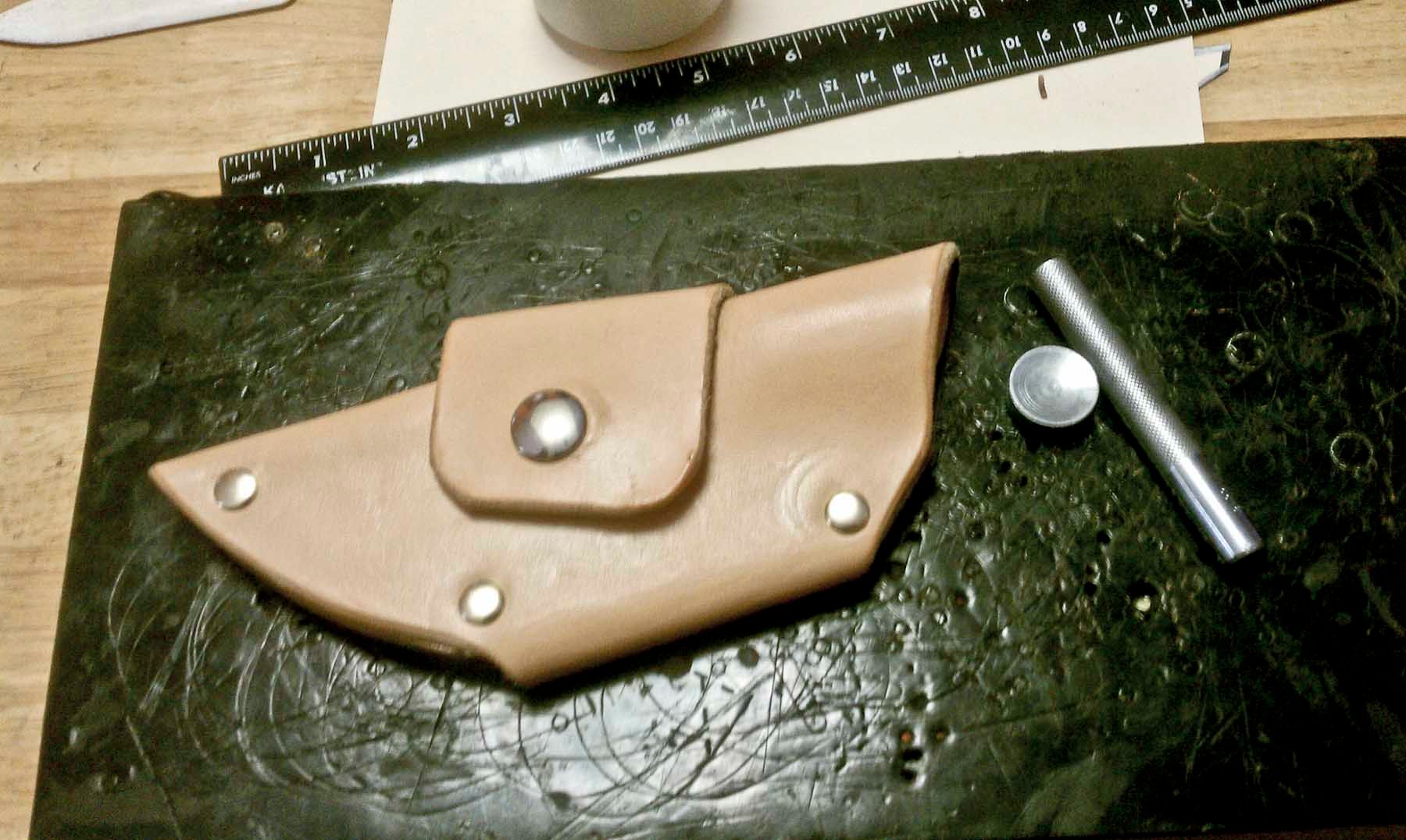 Make a Stitchless Horizontal Carry Sheath... - Instructables