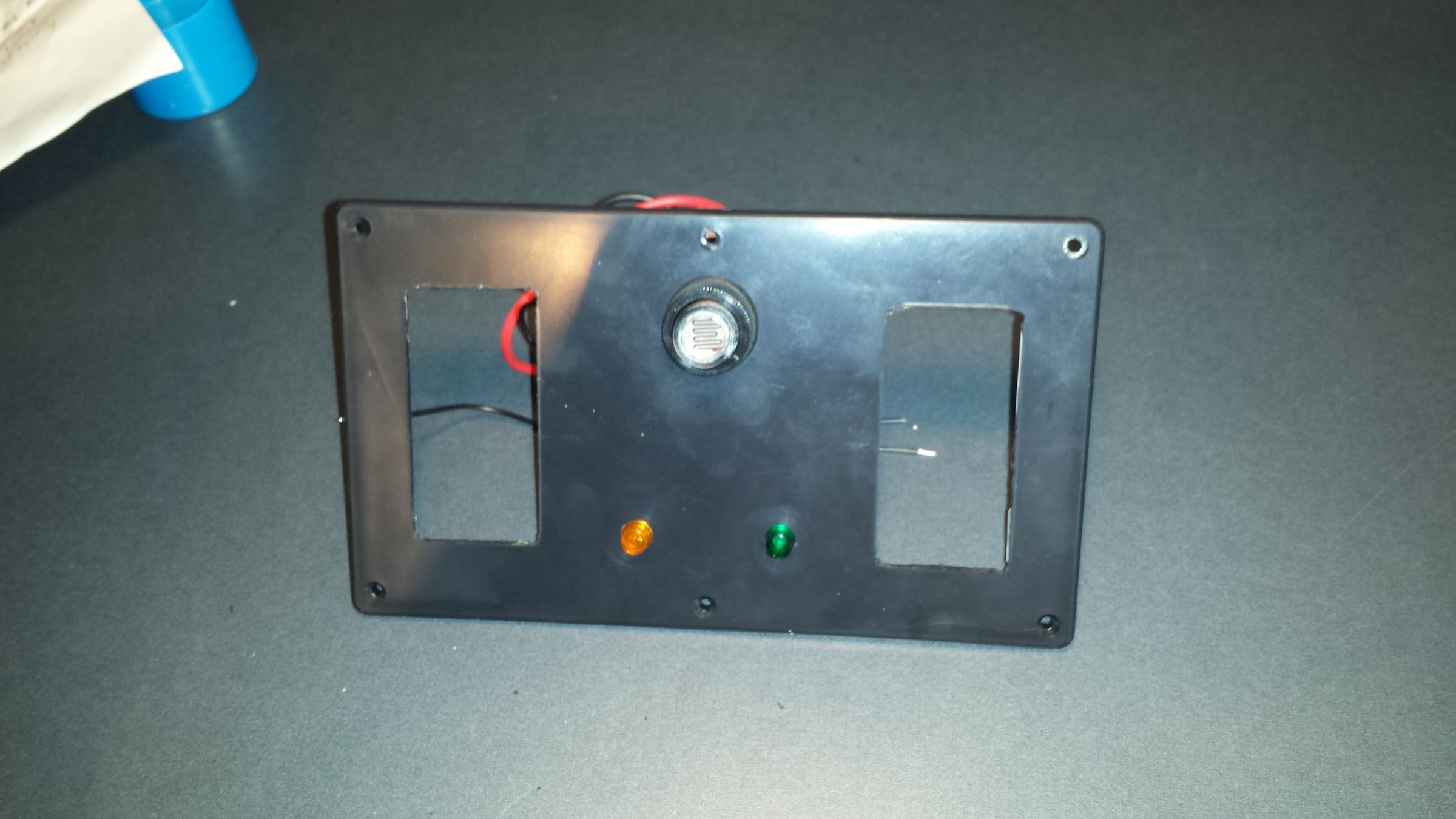 Photo Sensor Controlled Outlet (turns on or Off at Daylight or Nightime ...