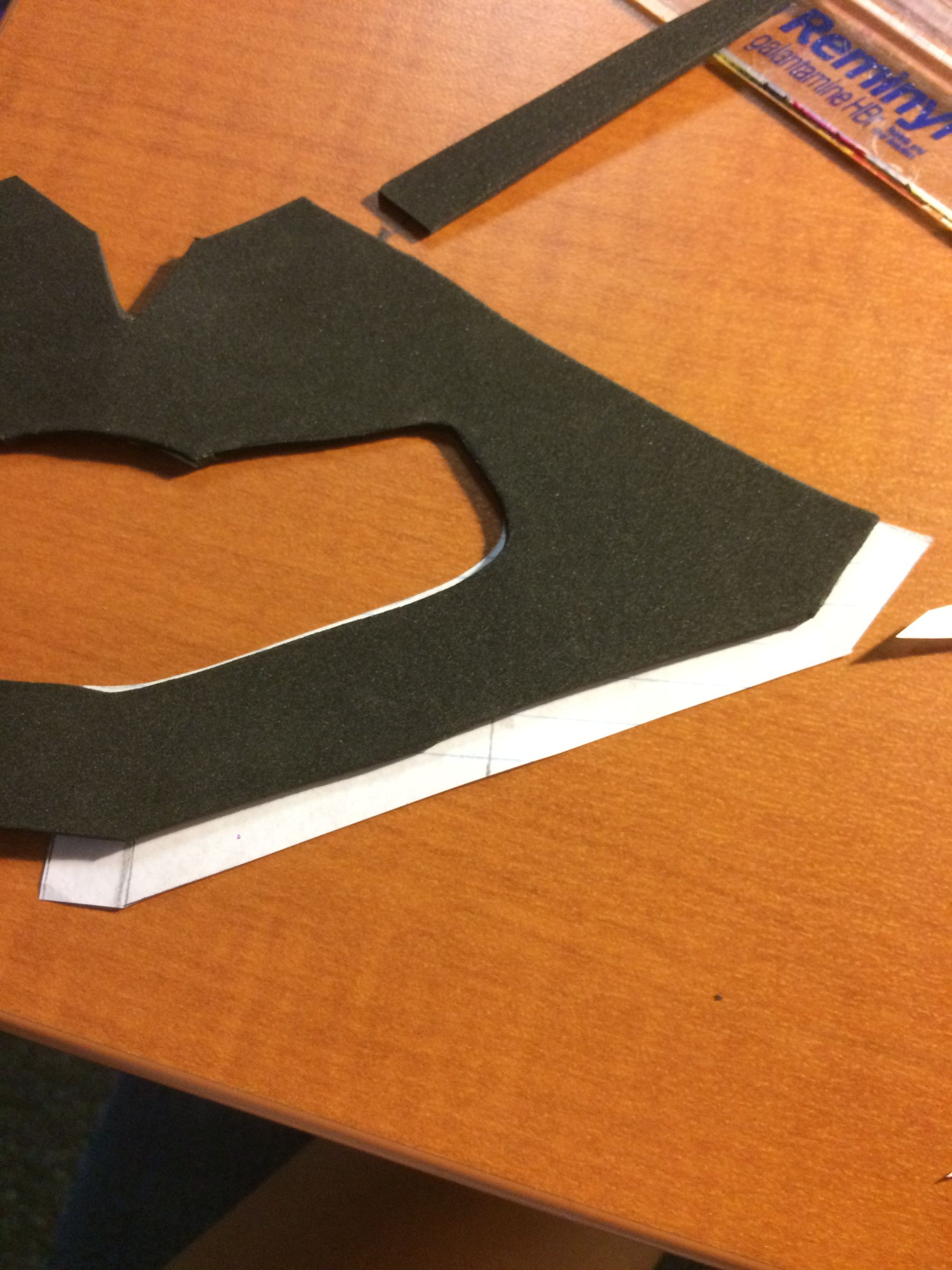 Cosplay Tutorial: Kaneki Ken's Mask : 8 Steps - Instructables