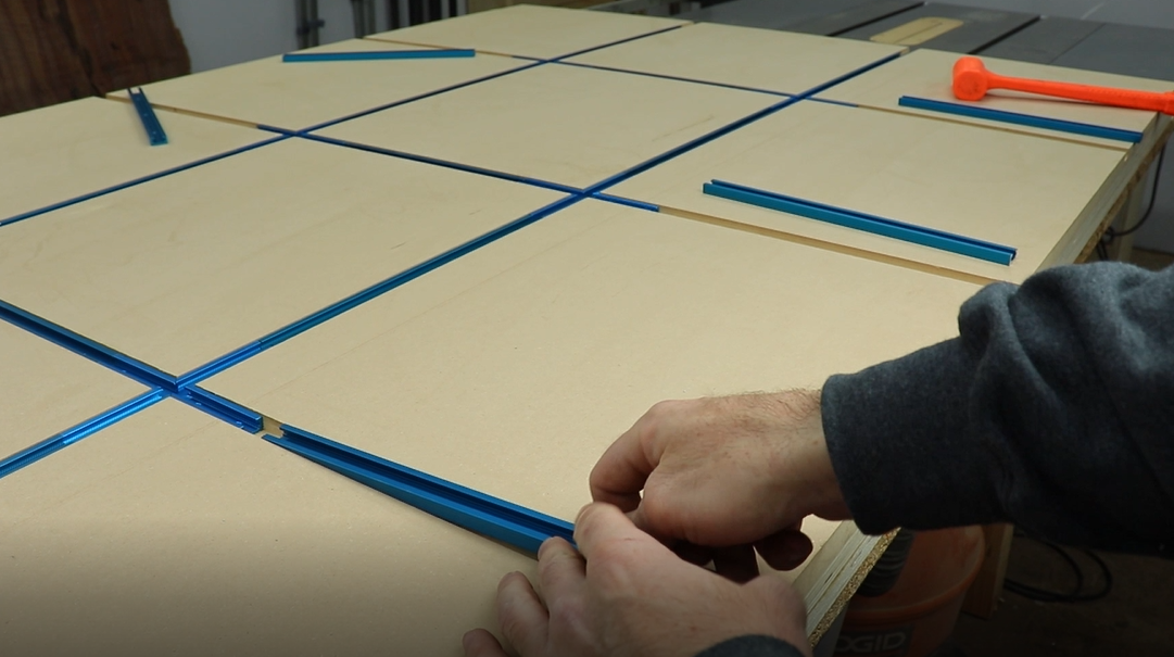 T-Track Assembly Table/Outfeed Table : 23 Steps - Instructables