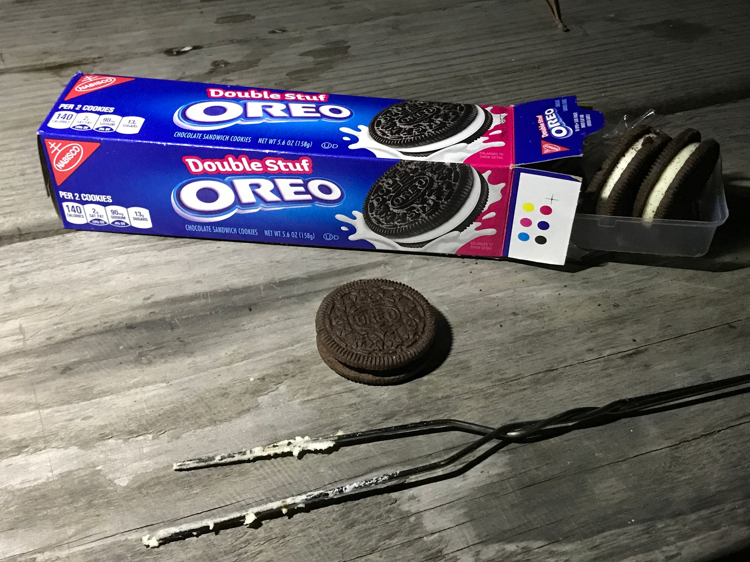 Flame Grilled Oreo Cookies - S'Mores Are Gonna Hate This One. : 3 Steps ...