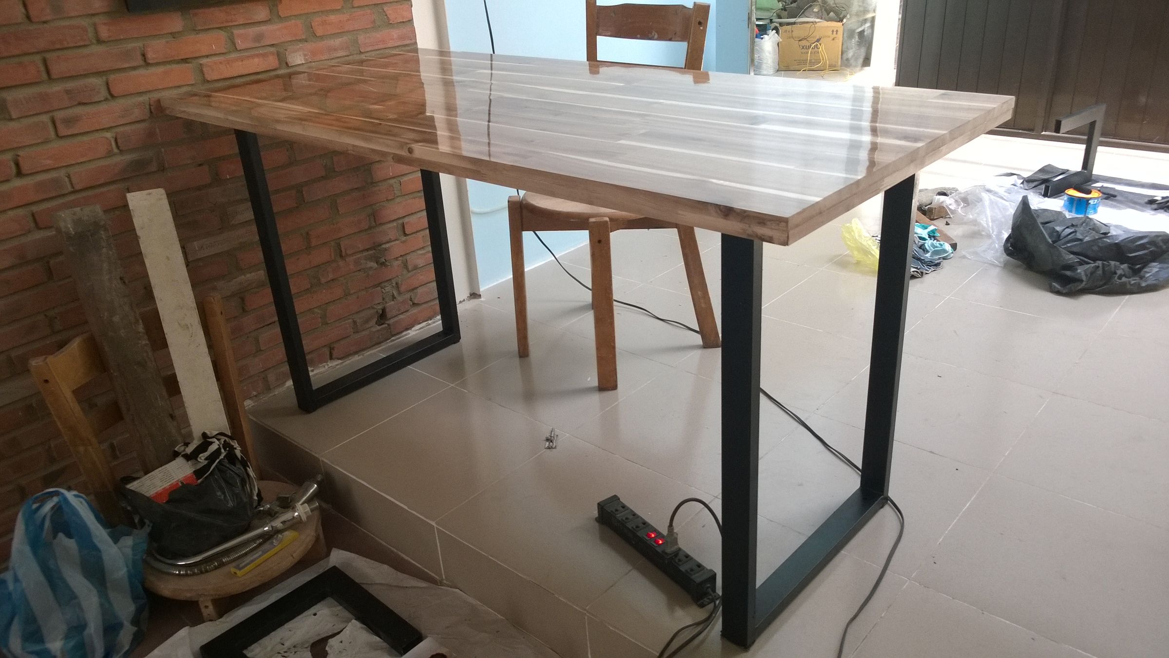 The Home-made Industrial Style Dining Table : 7 Steps (with Pictures ...